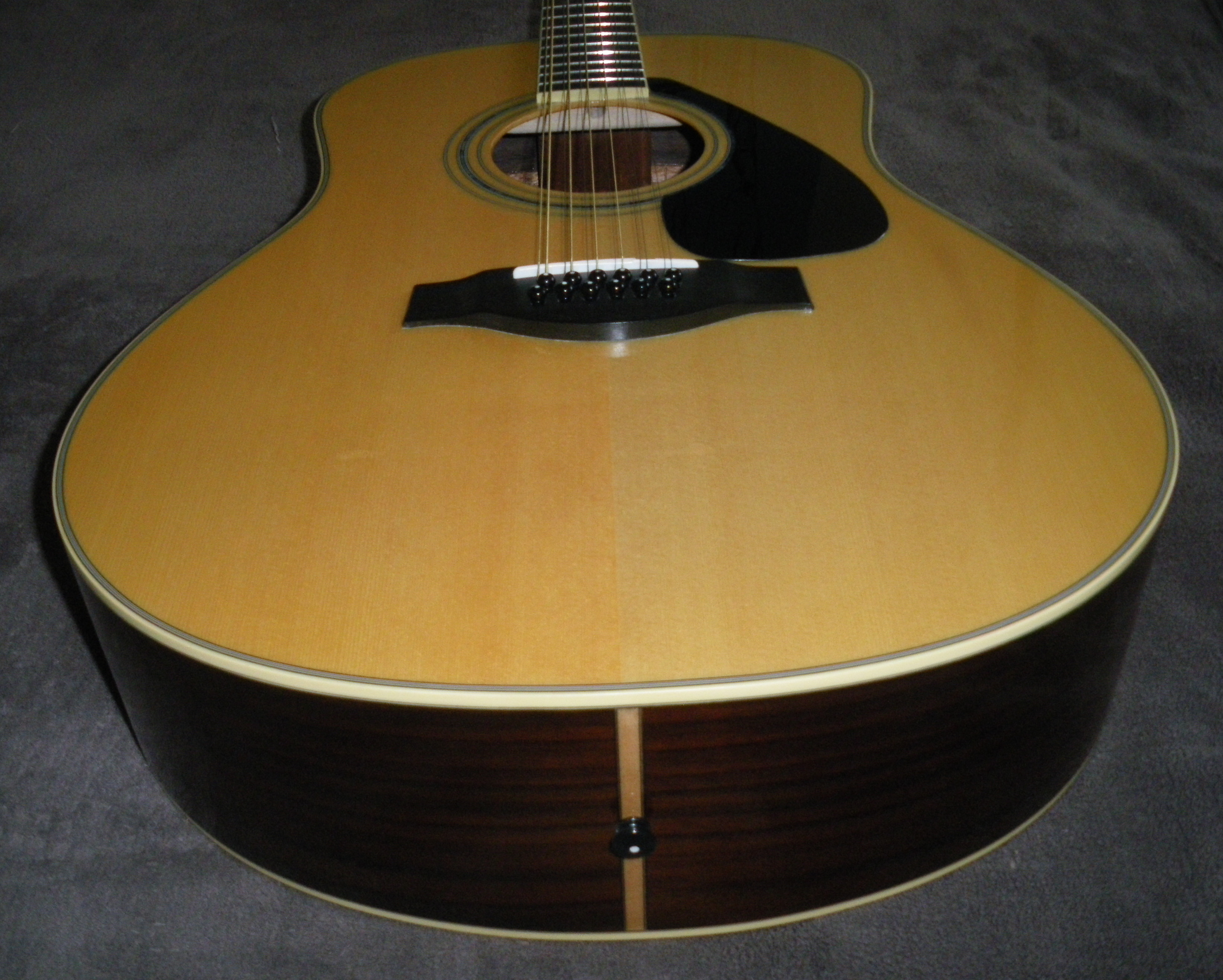 LL16-12 - Yamaha LL16-12 - Audiofanzine