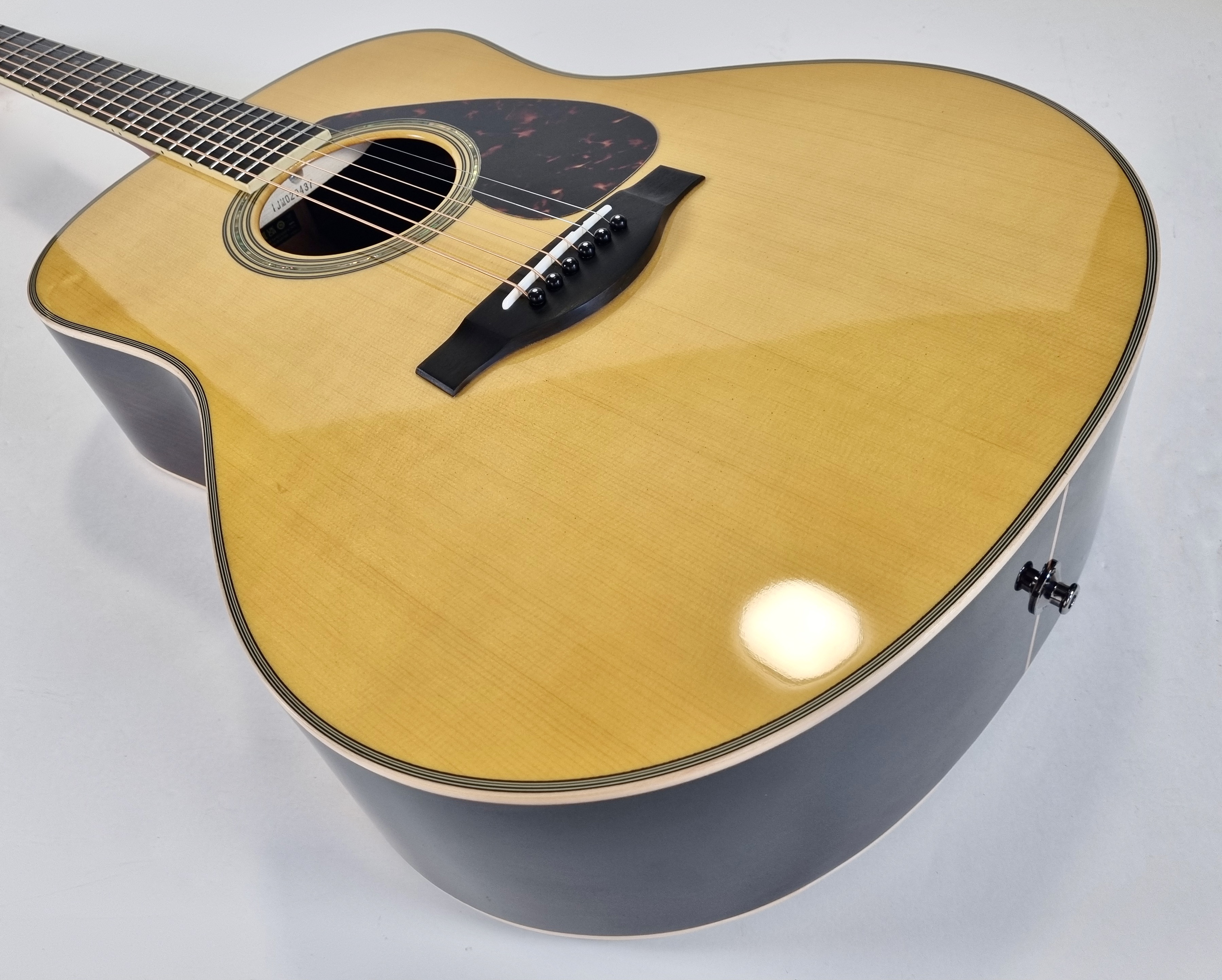 Yamaha LL16 ARE 2023 Natural (Provence-Alpes-Côte d'Azur) - Audiofanzine