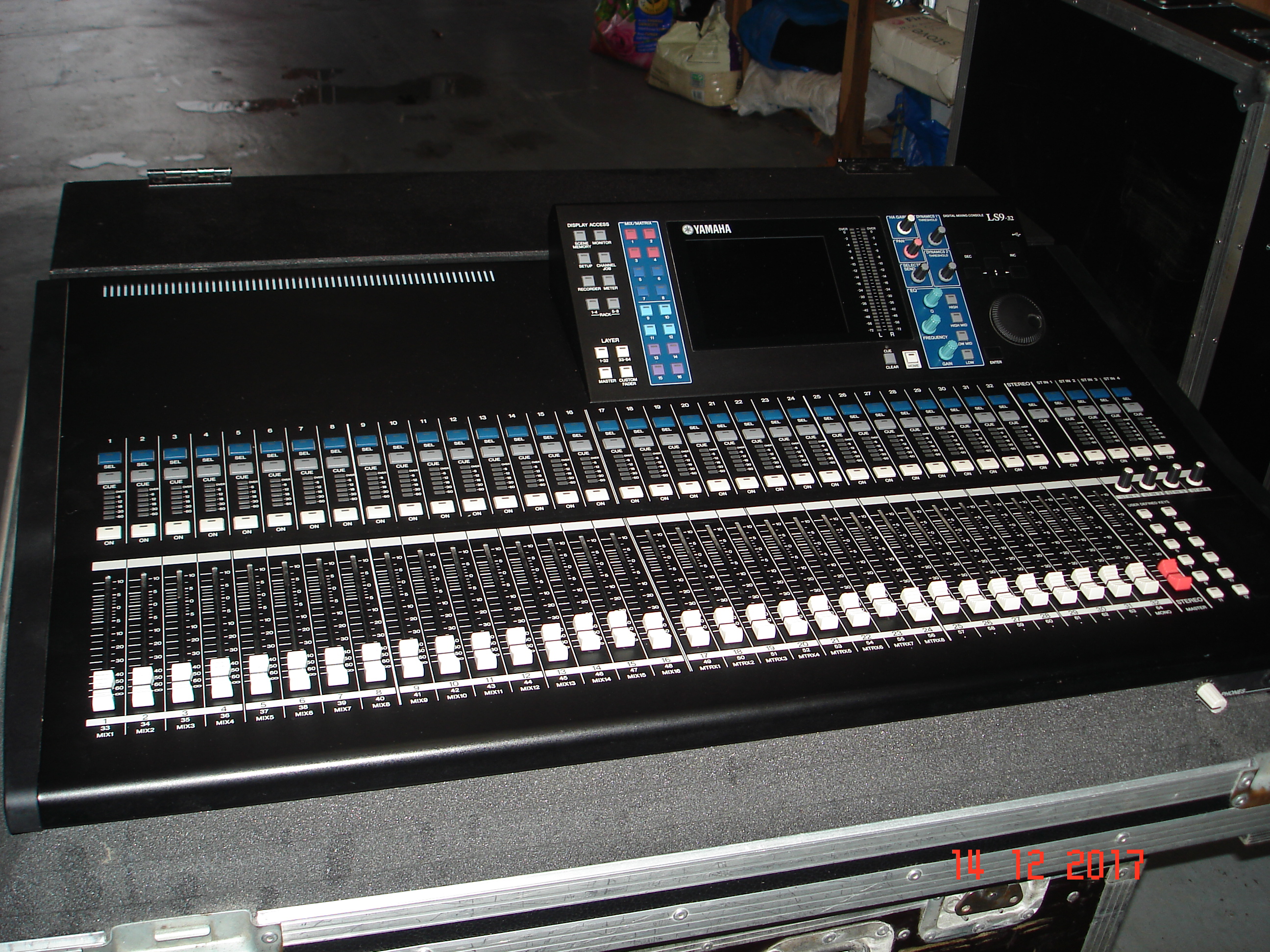 Yamaha LS9-32 image (#2065420) - Audiofanzine