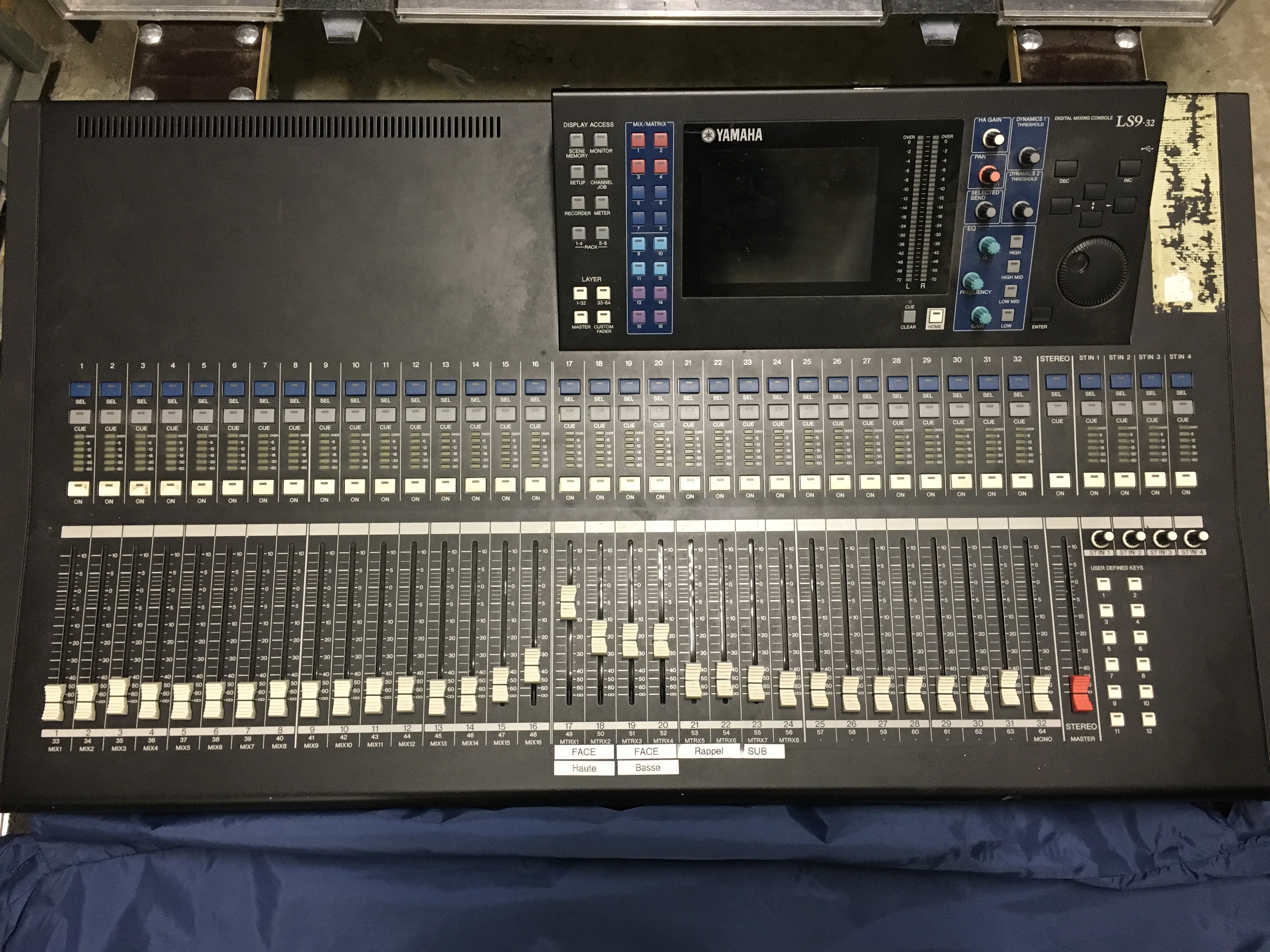 LS9-32 - Yamaha LS9-32 - Audiofanzine