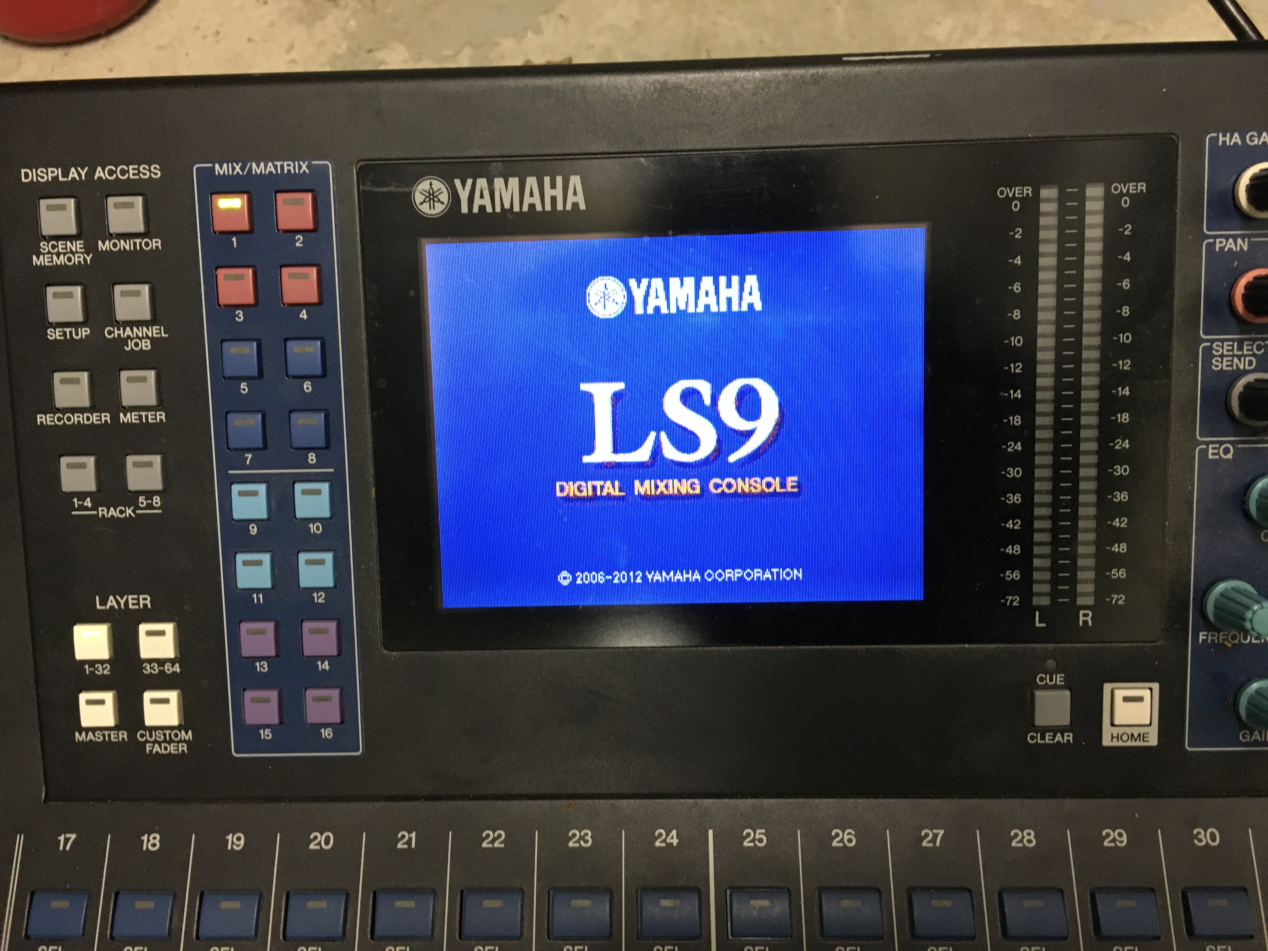 LS9-32 - Yamaha LS9-32 - Audiofanzine