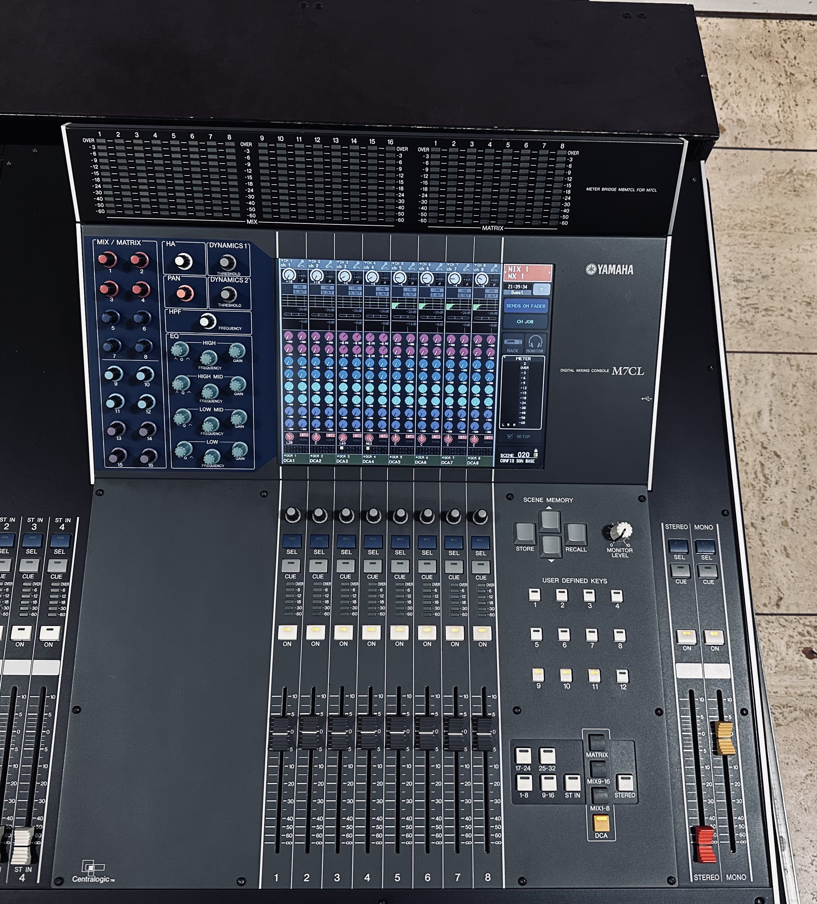 M7CL-32 - Yamaha M7CL-32 - Audiofanzine