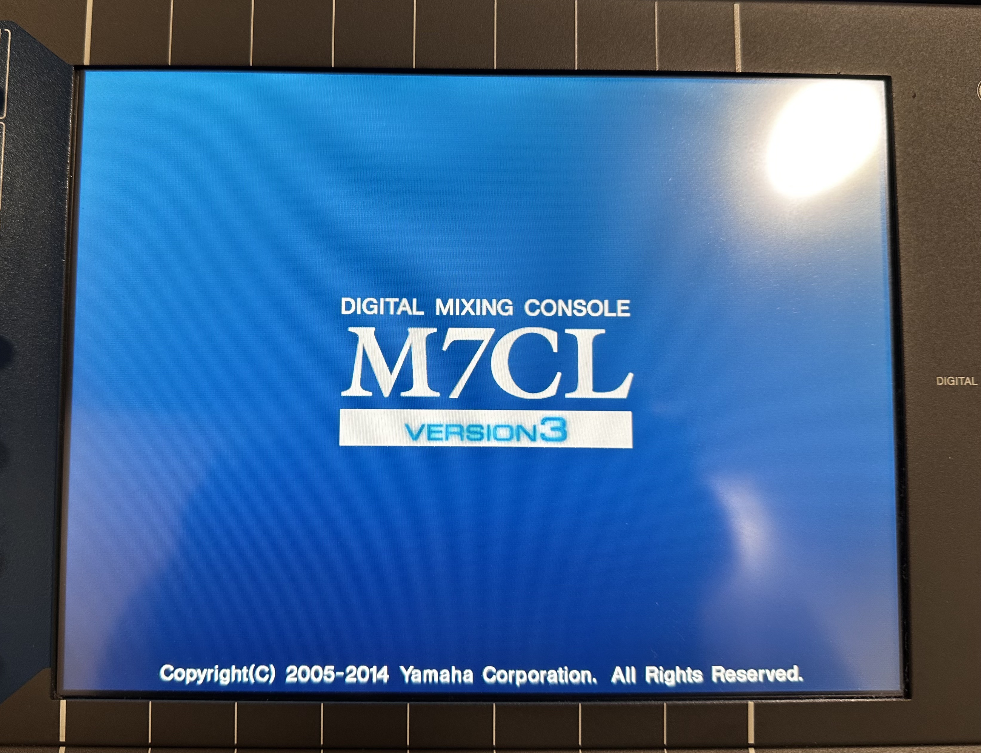 M7CL-32 - Yamaha M7CL-32 - Audiofanzine