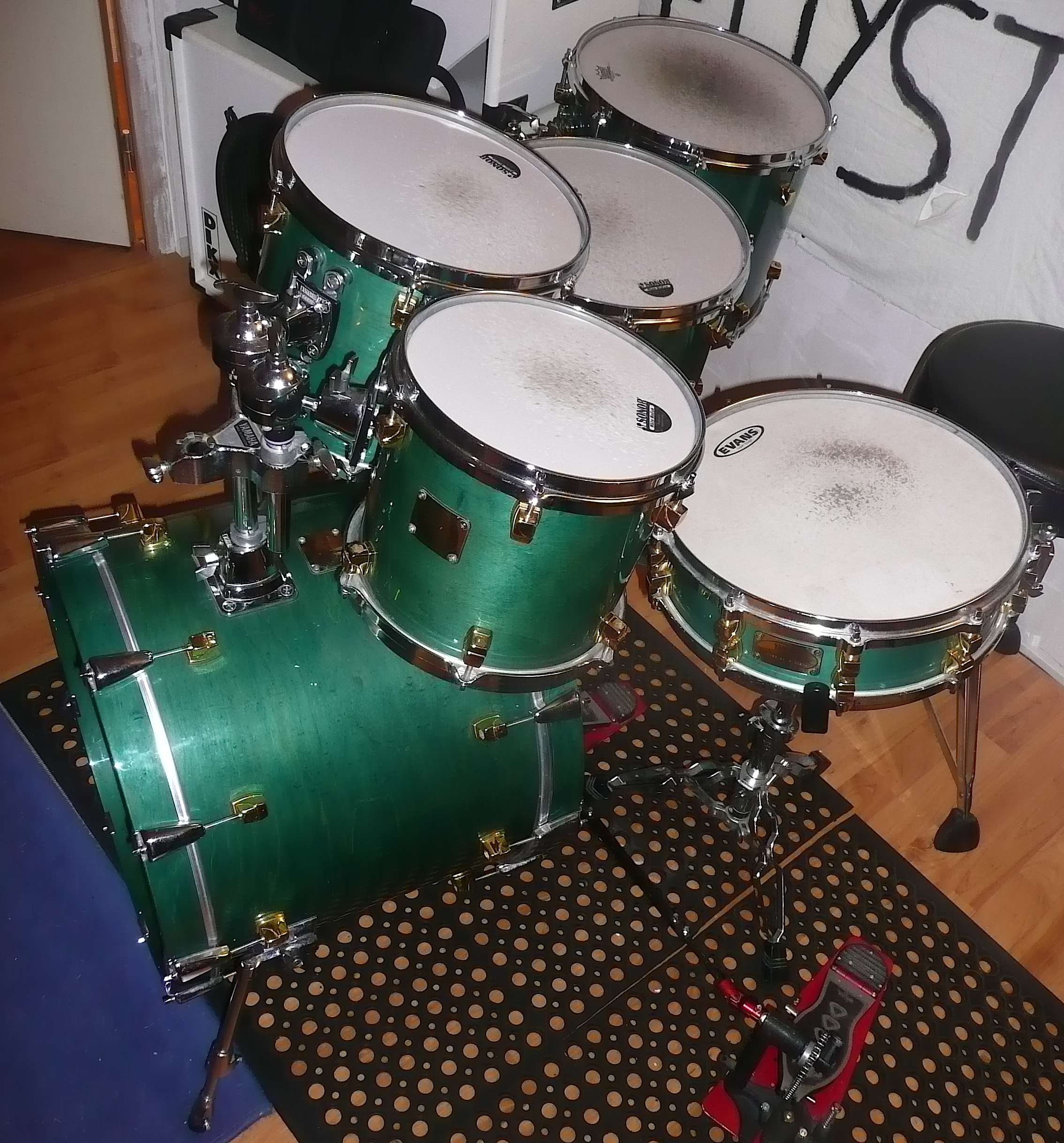 MAPLE CUSTOM - Yamaha Maple Custom - Audiofanzine