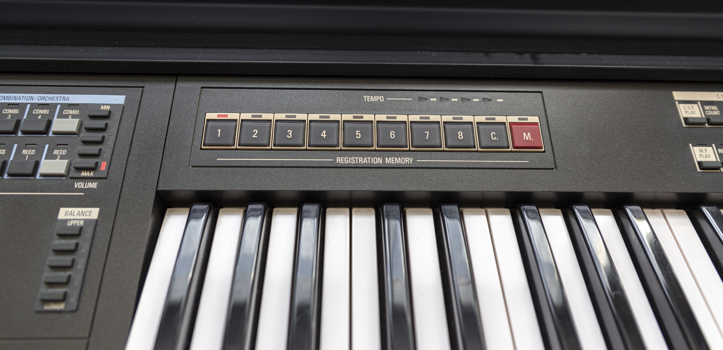 MC-600 - Yamaha MC-600 - Audiofanzine