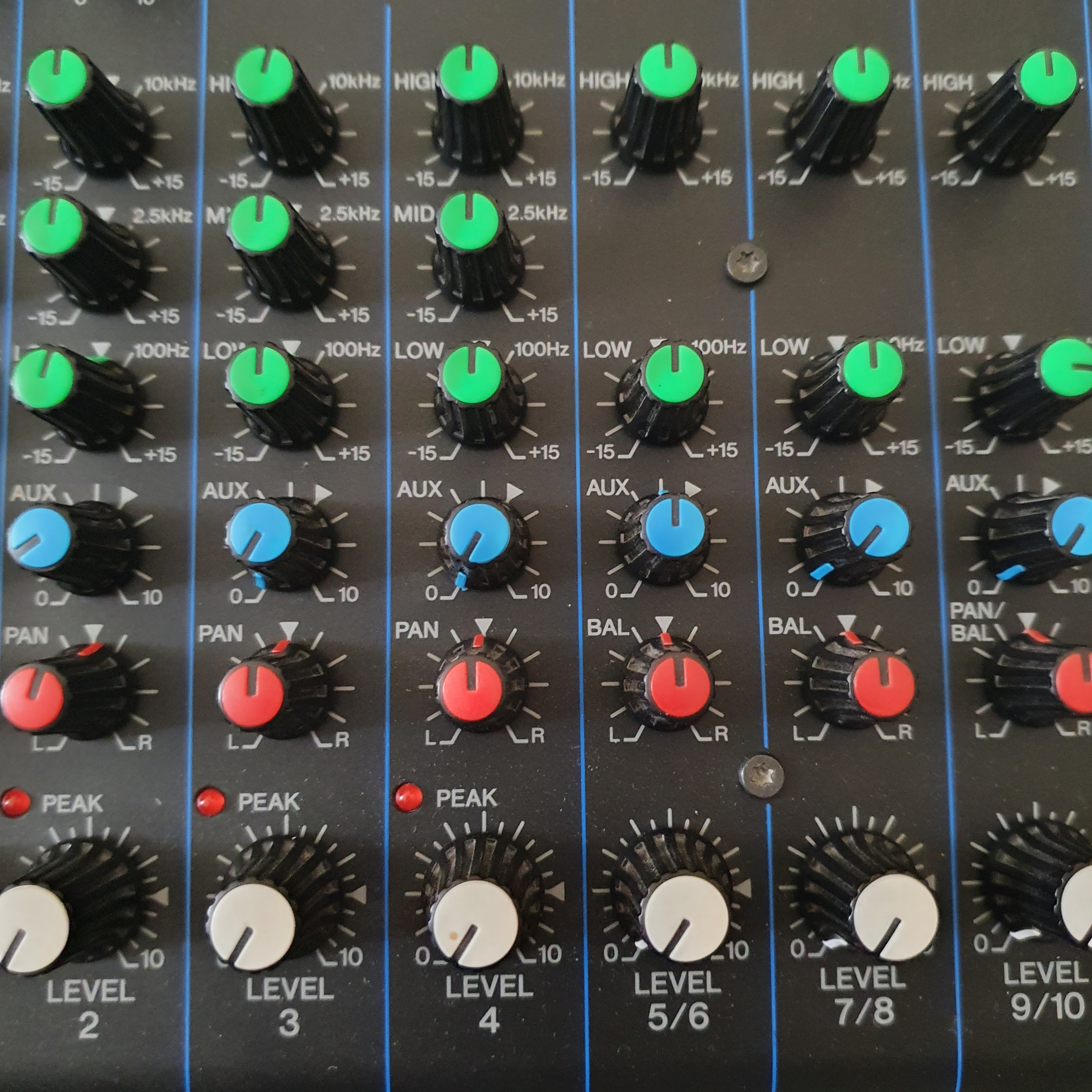 MG10 - Yamaha MG10 - Audiofanzine