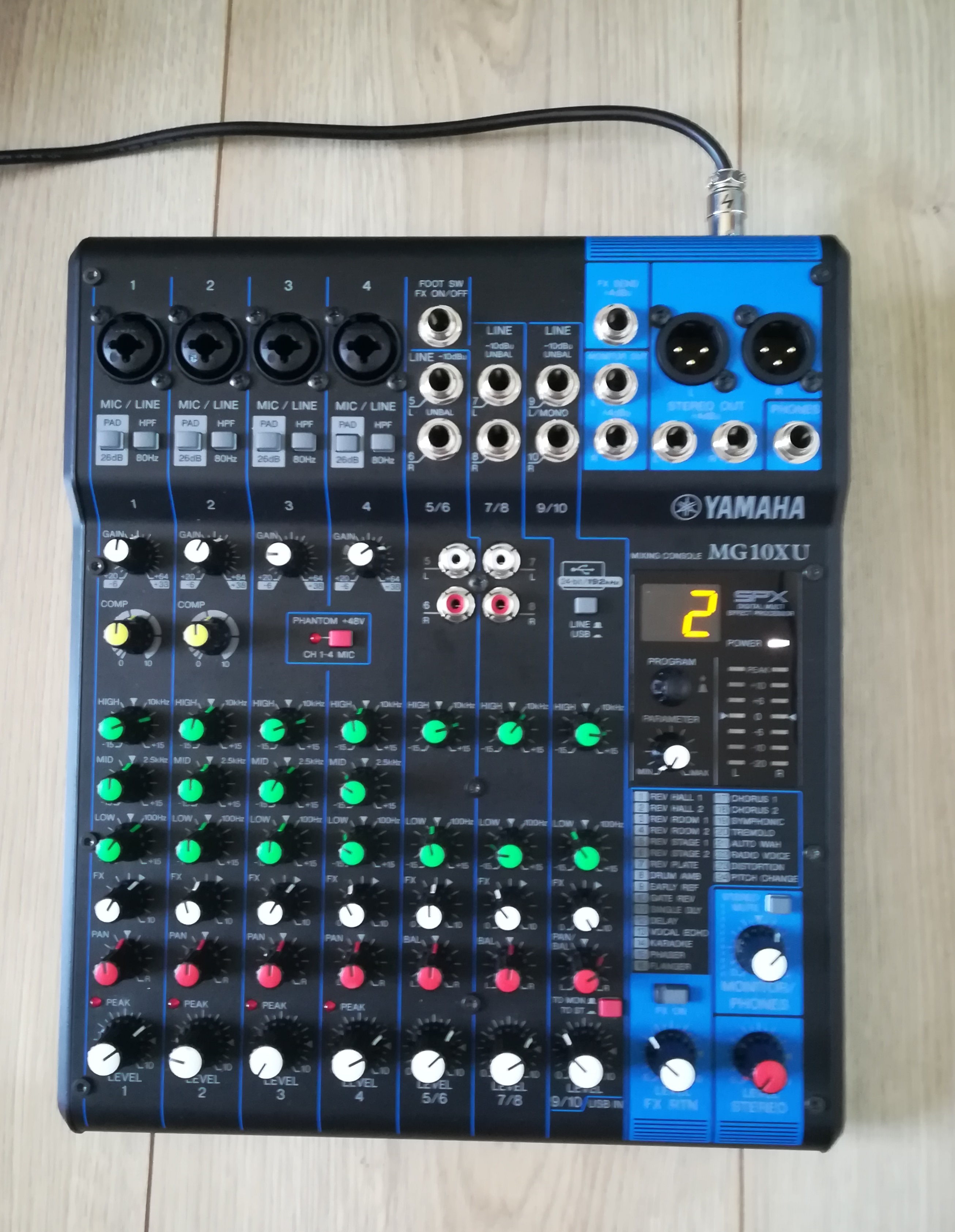 Yamaha MG10XU - Audiofanzine