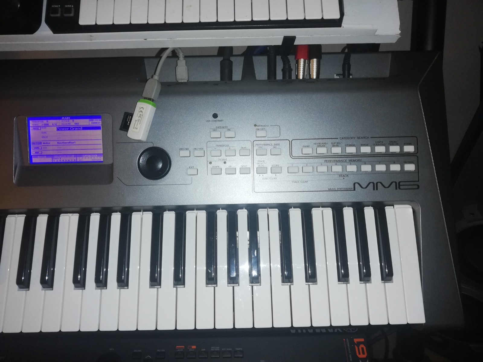 MM6 - Yamaha MM6 - Audiofanzine