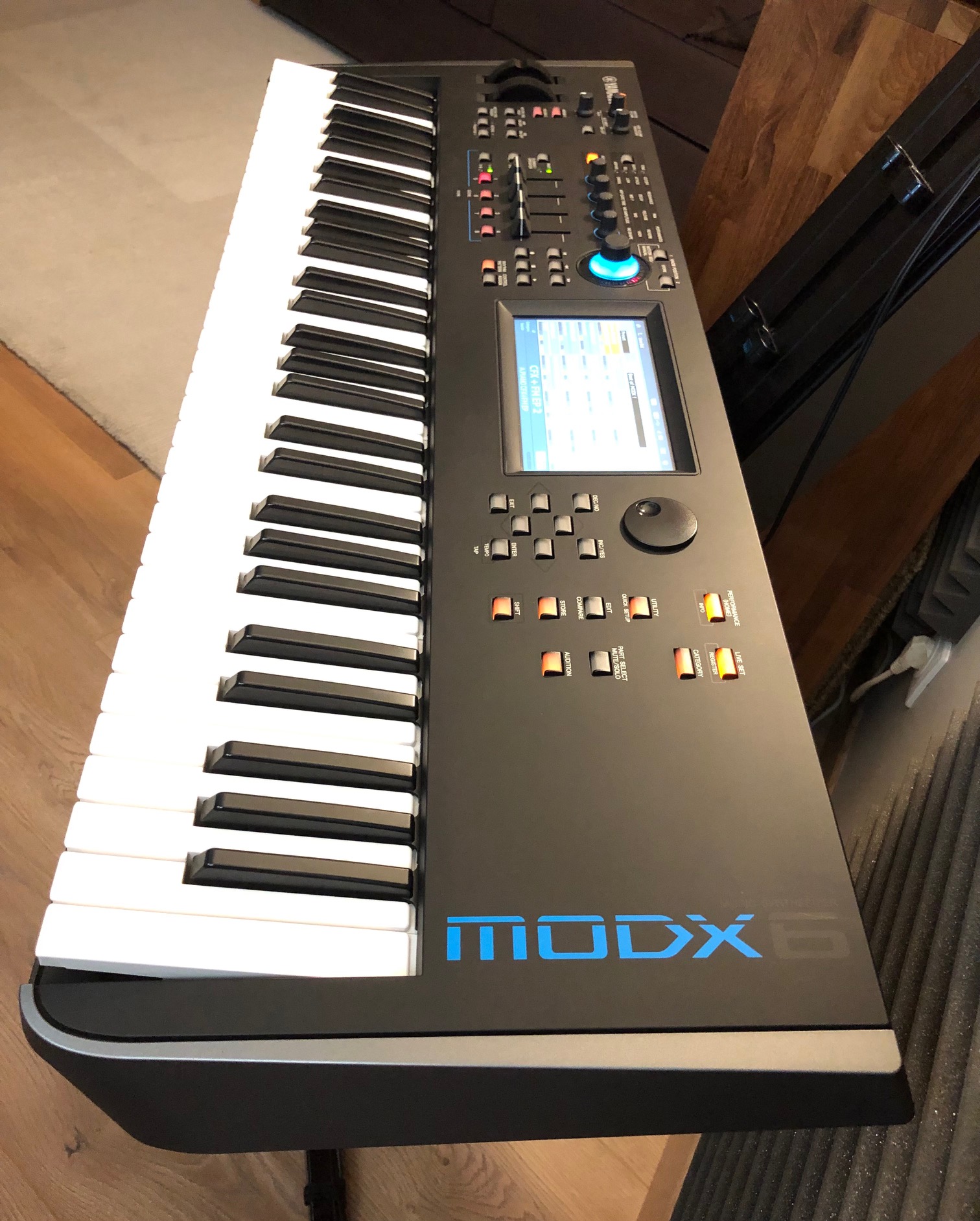 MODX6 - Yamaha MODX6 - Audiofanzine