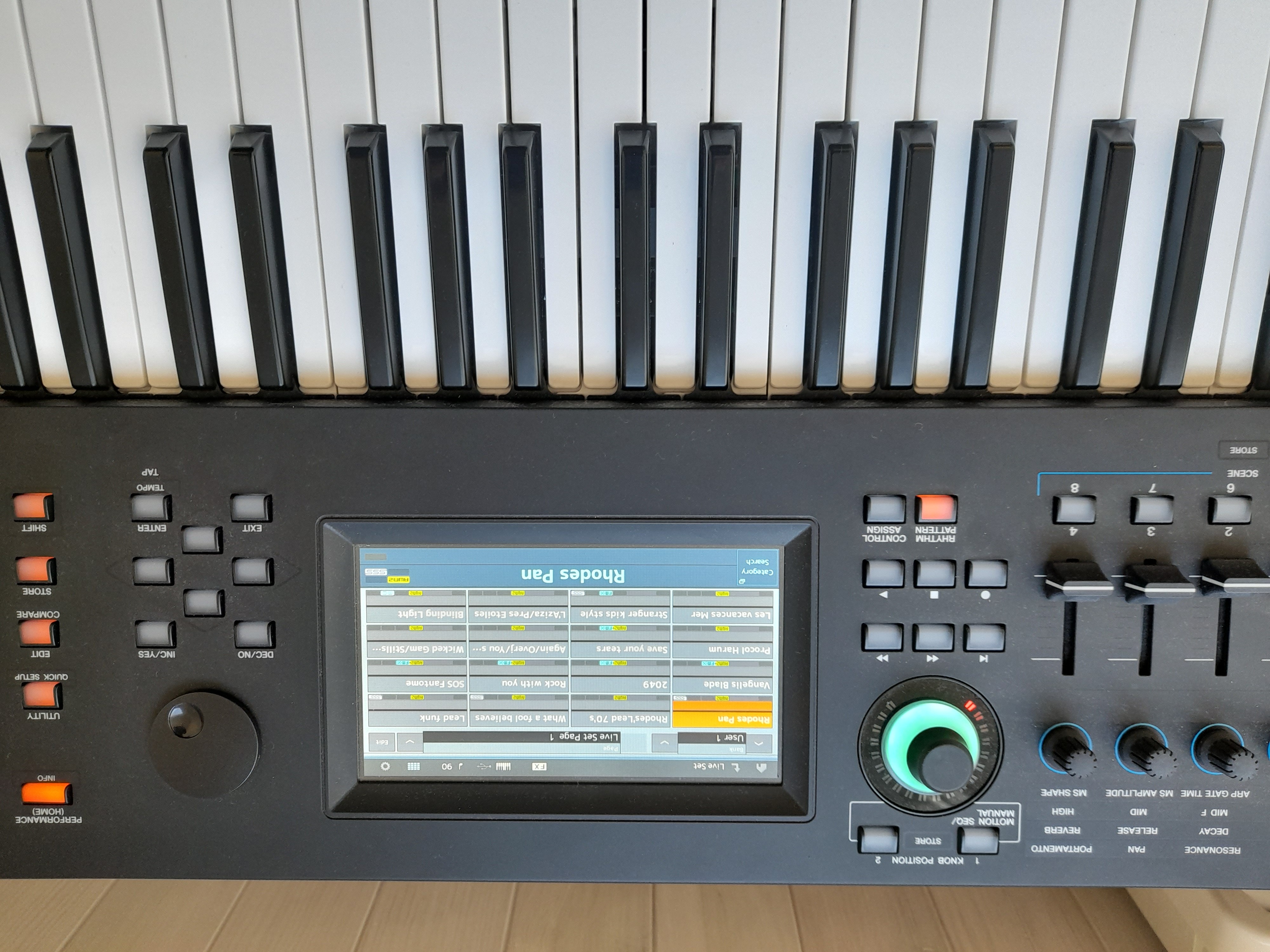 MODX7 - Yamaha MODX7 - Audiofanzine