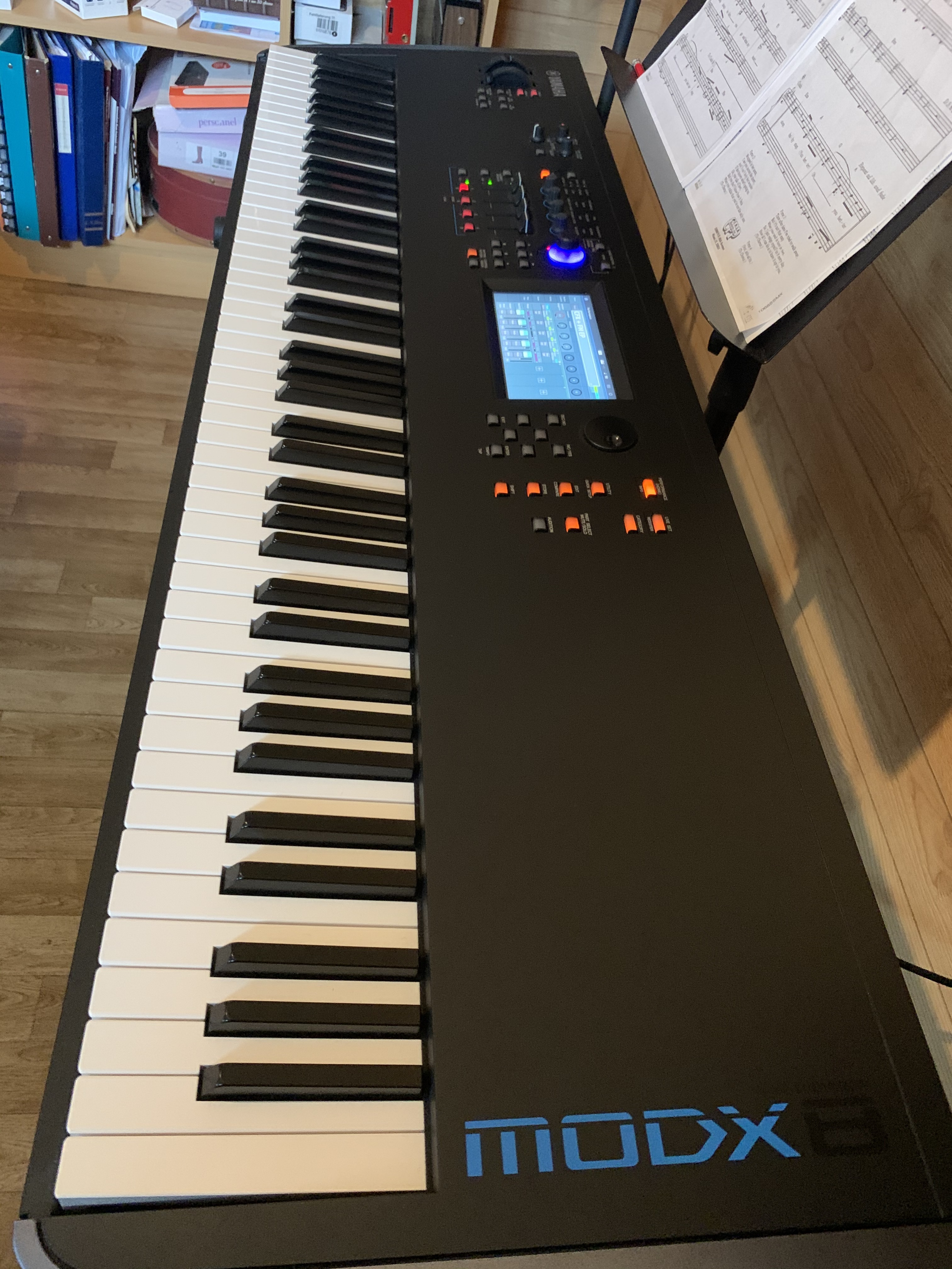 MODX8 - Yamaha MODX8 - Audiofanzine