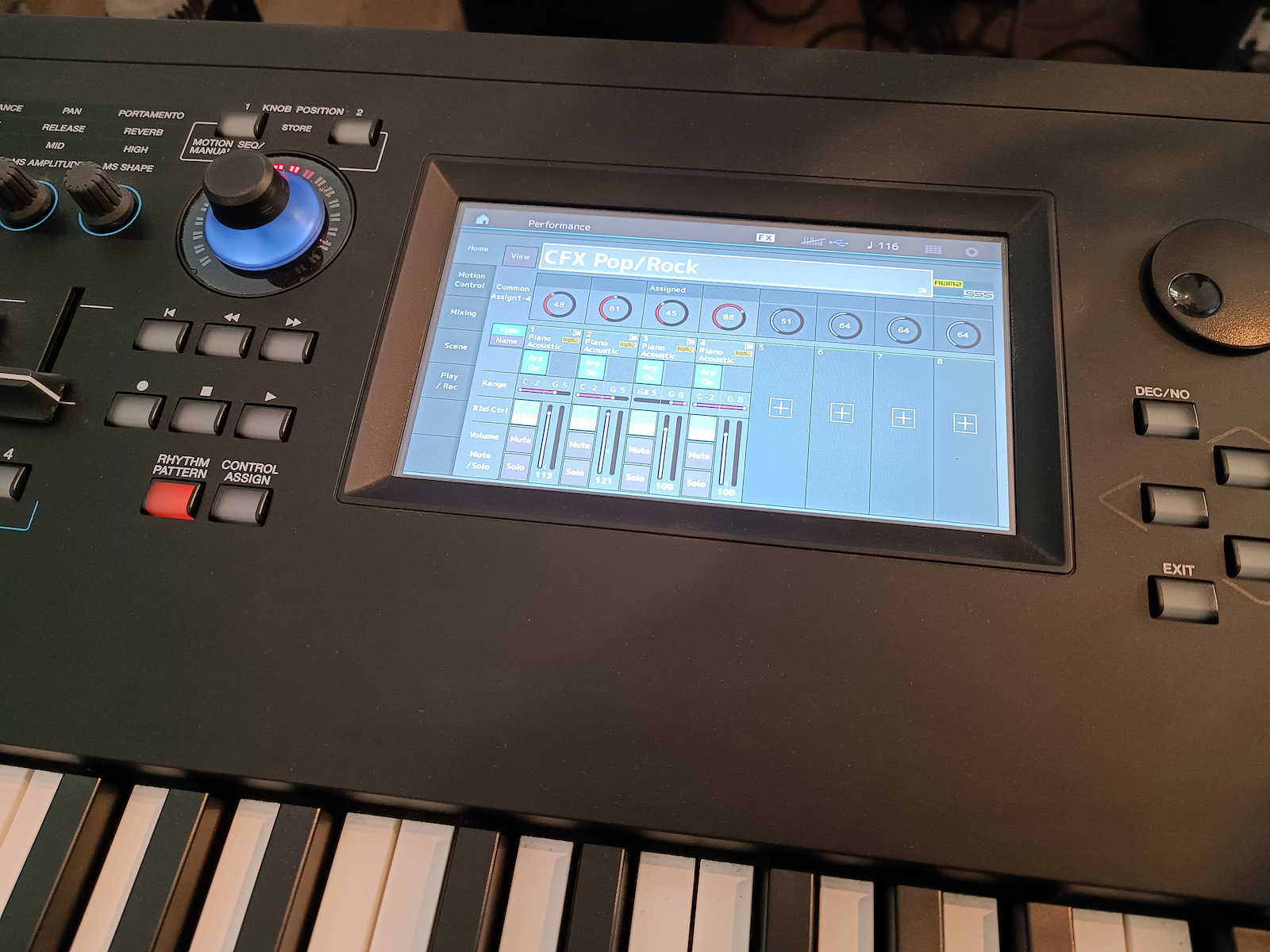 MODX8 - Yamaha MODX8 - Audiofanzine