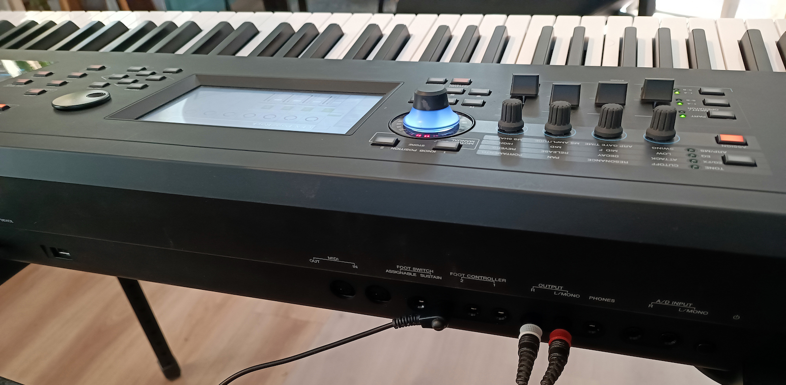 MODX8 - Yamaha MODX8 - Audiofanzine