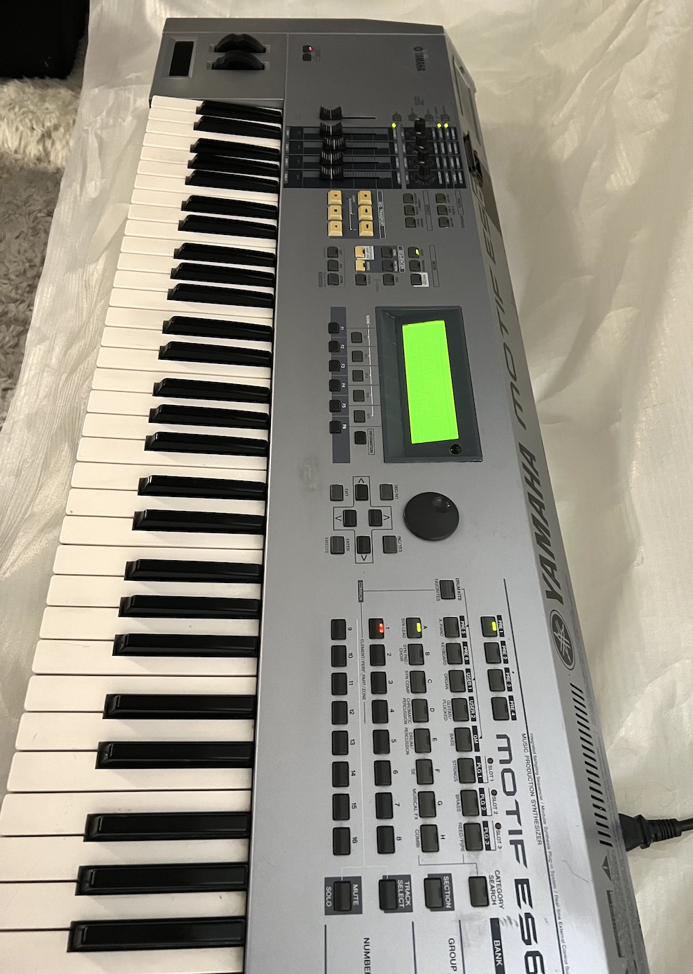 MOTIF ES6 - Yamaha MOTIF ES6 - Audiofanzine