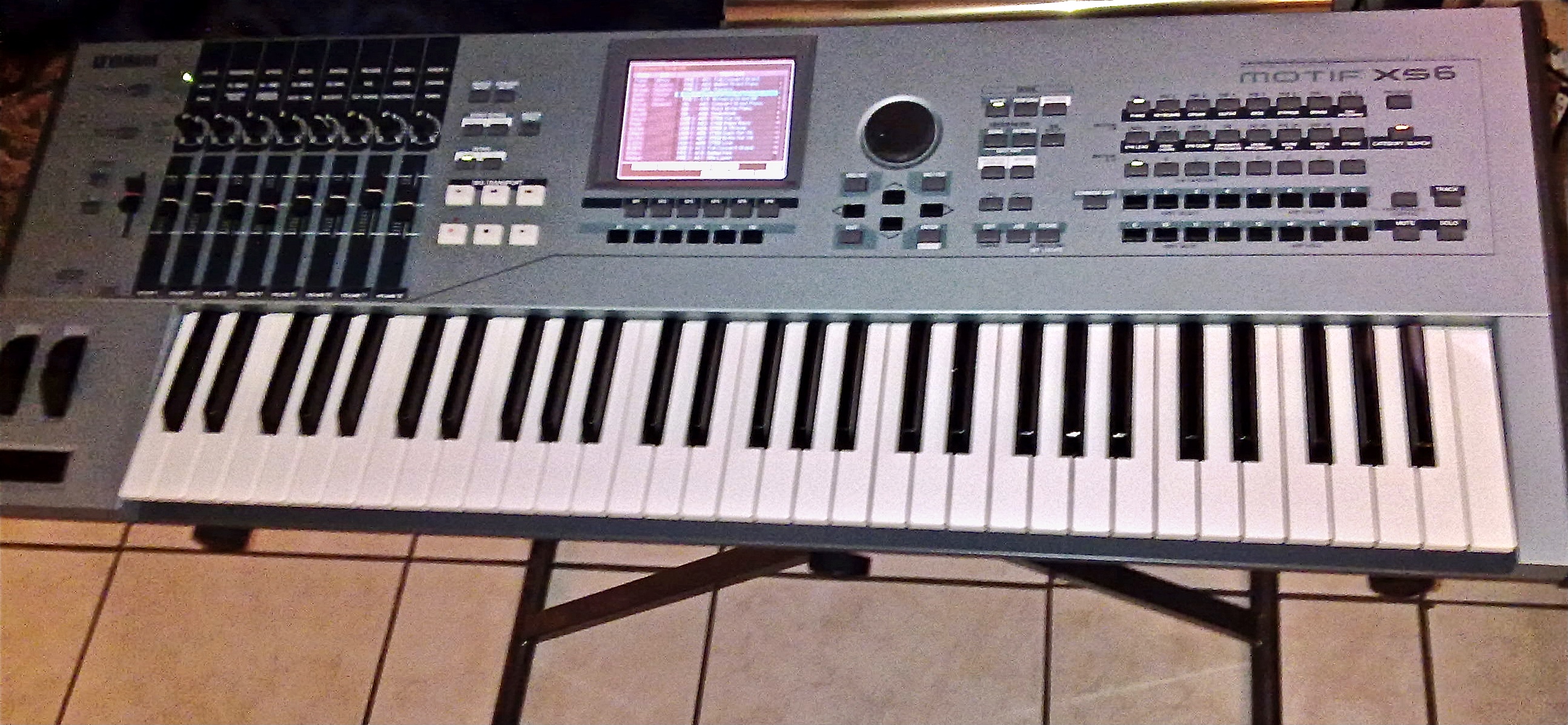 MOTIF XS6 - Yamaha MOTIF XS6 - Audiofanzine