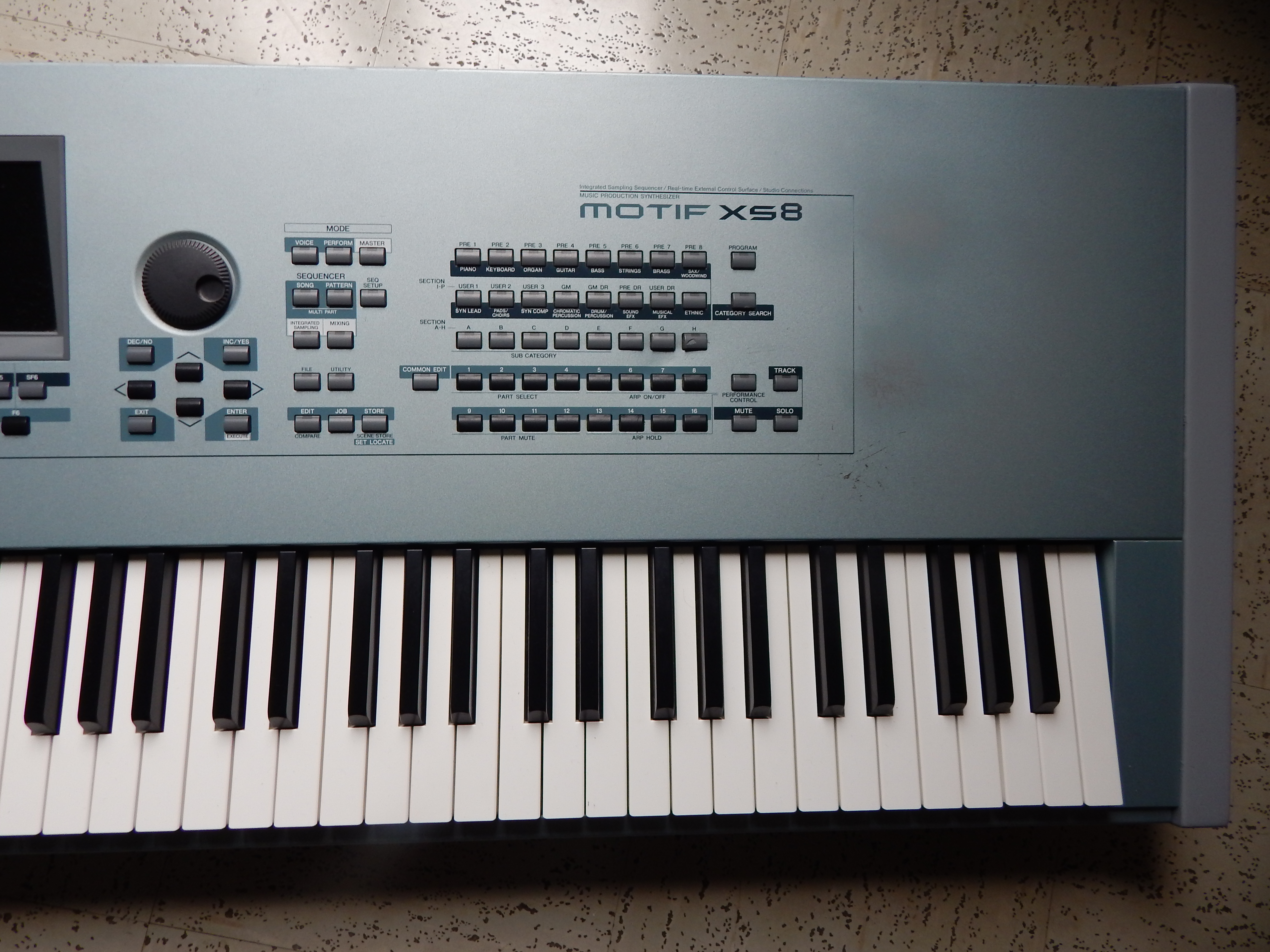 MOTIF XS8 - Yamaha MOTIF XS8 - Audiofanzine