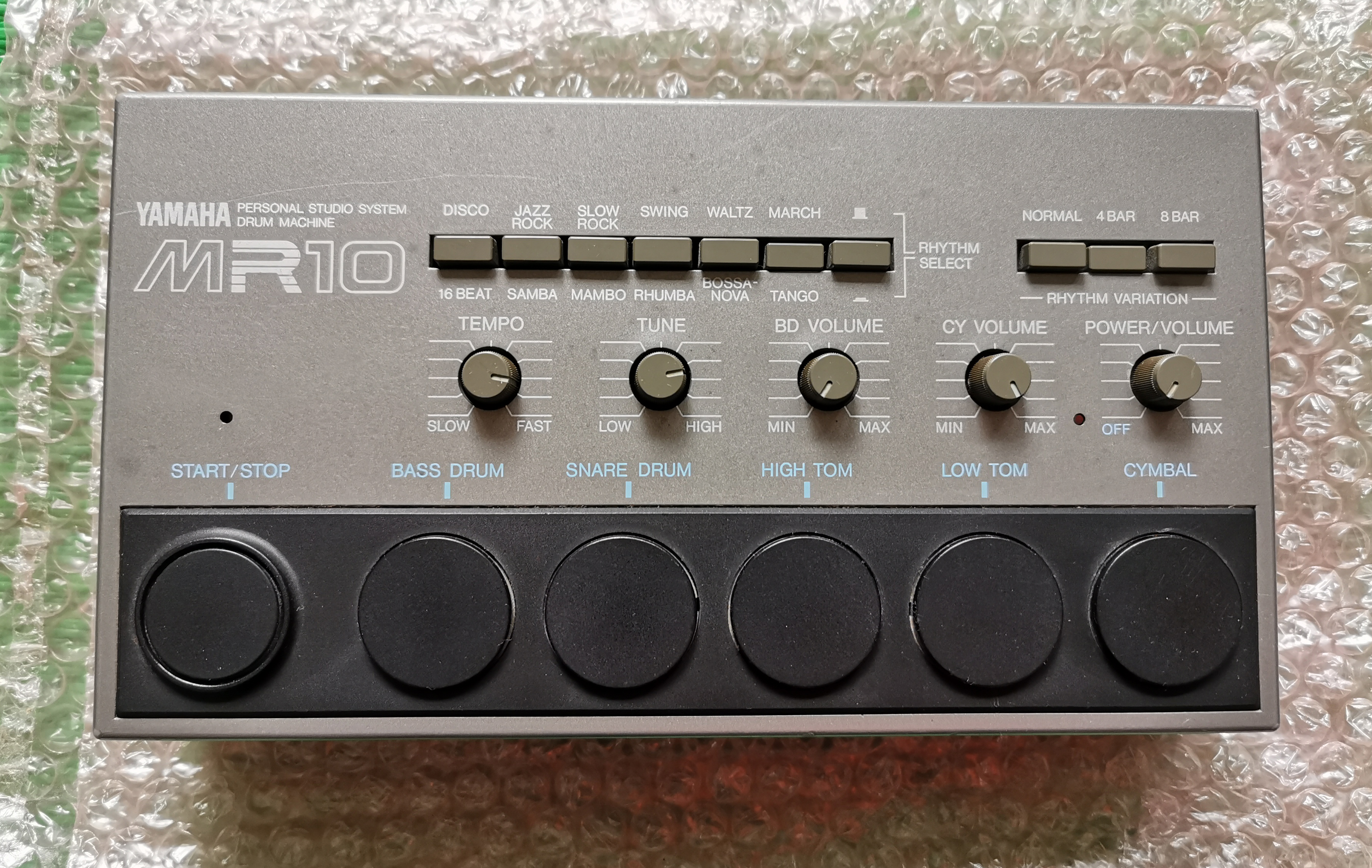 MR10 - Yamaha MR10 - Audiofanzine