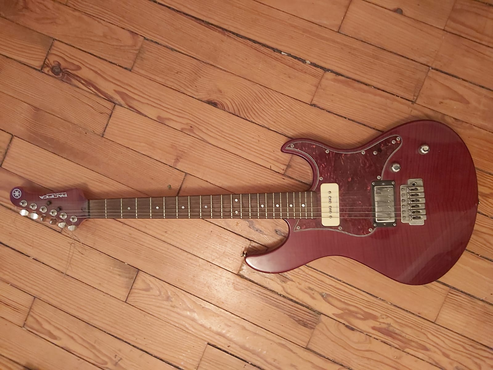 Pacifica PAC611HFM - Yamaha Pacifica PAC611HFM - Audiofanzine