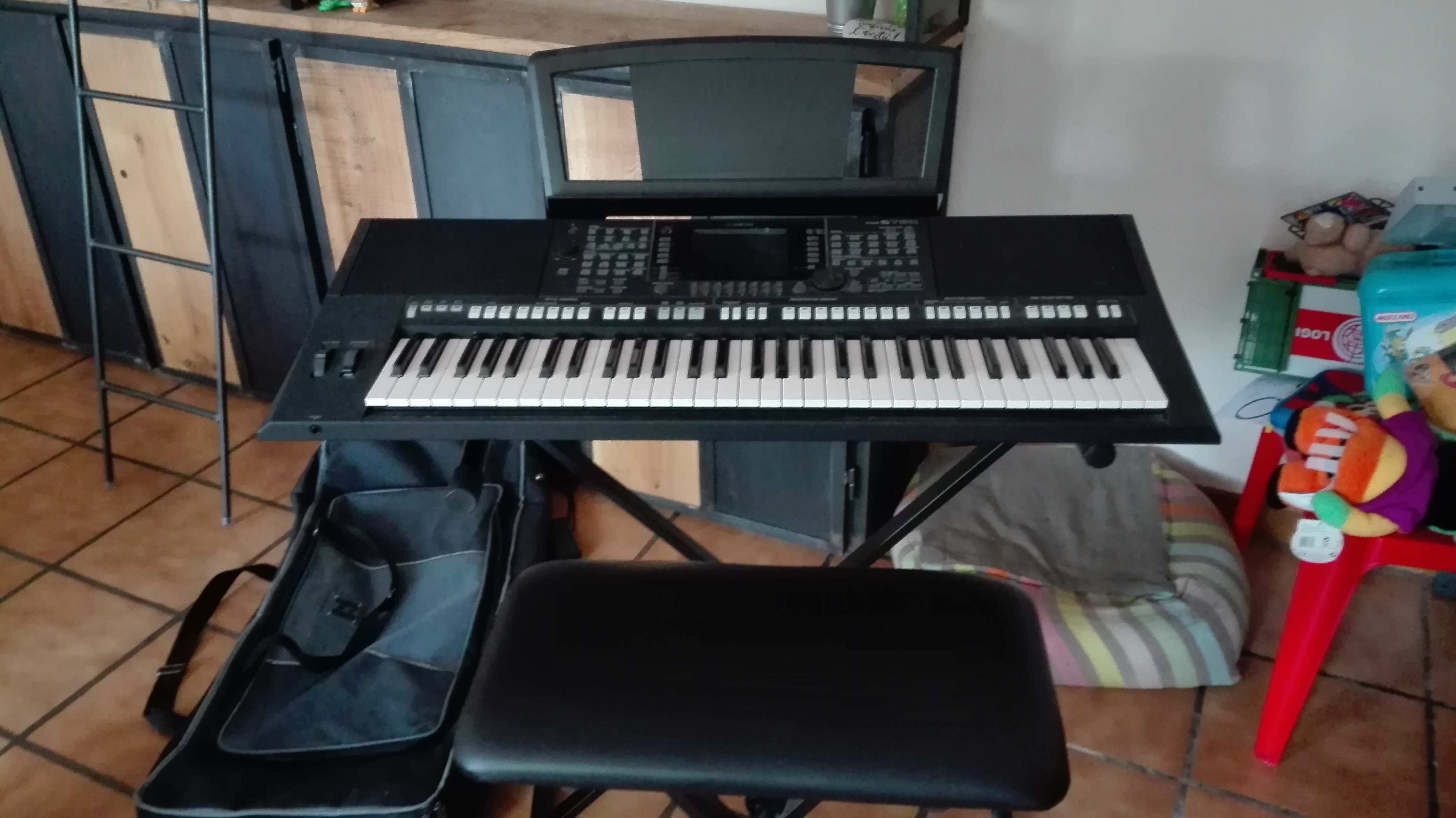 PSR-S750 - Yamaha PSR-S750 - Audiofanzine