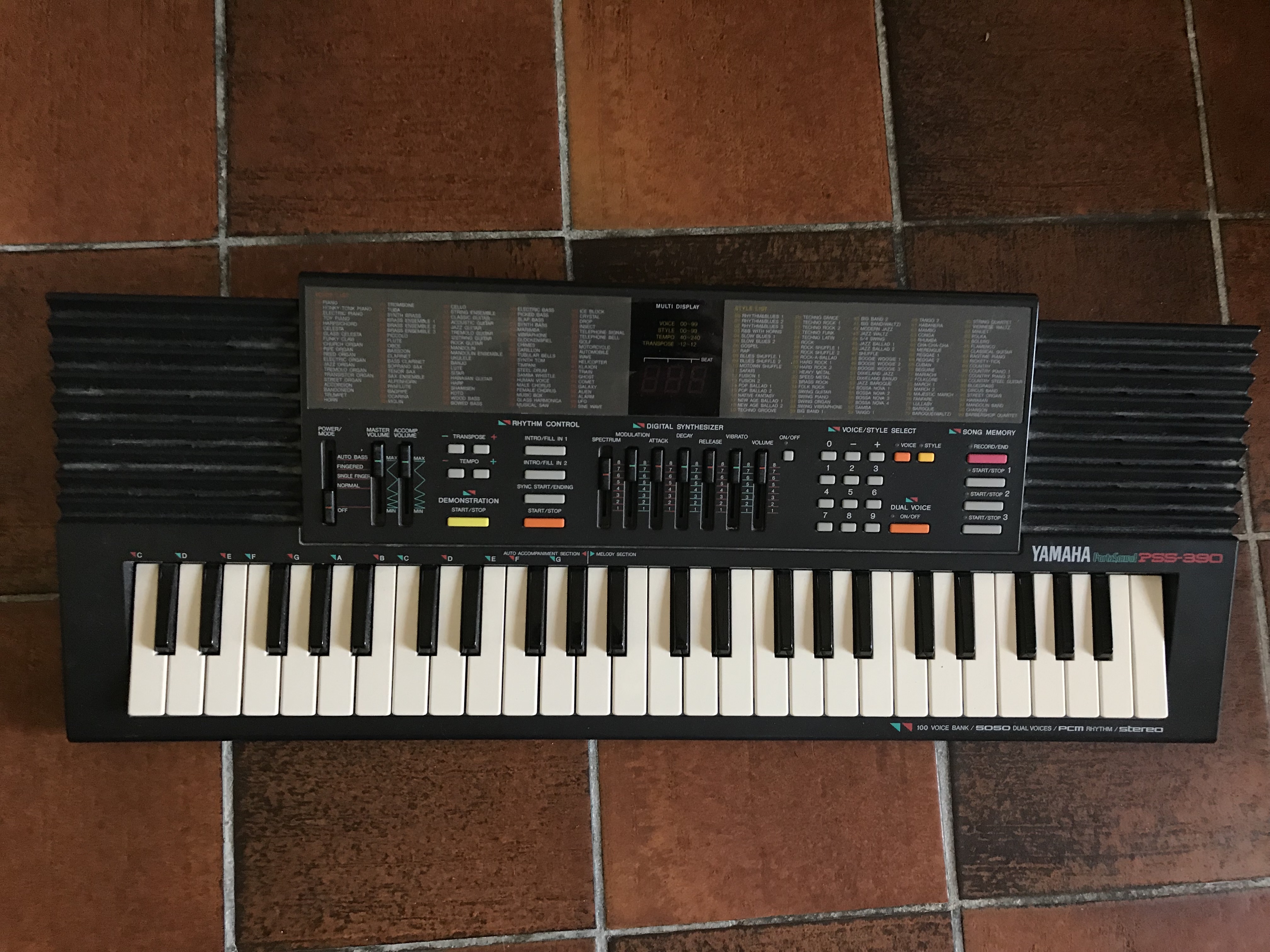 PSS-390 - Yamaha PSS-390 - Audiofanzine