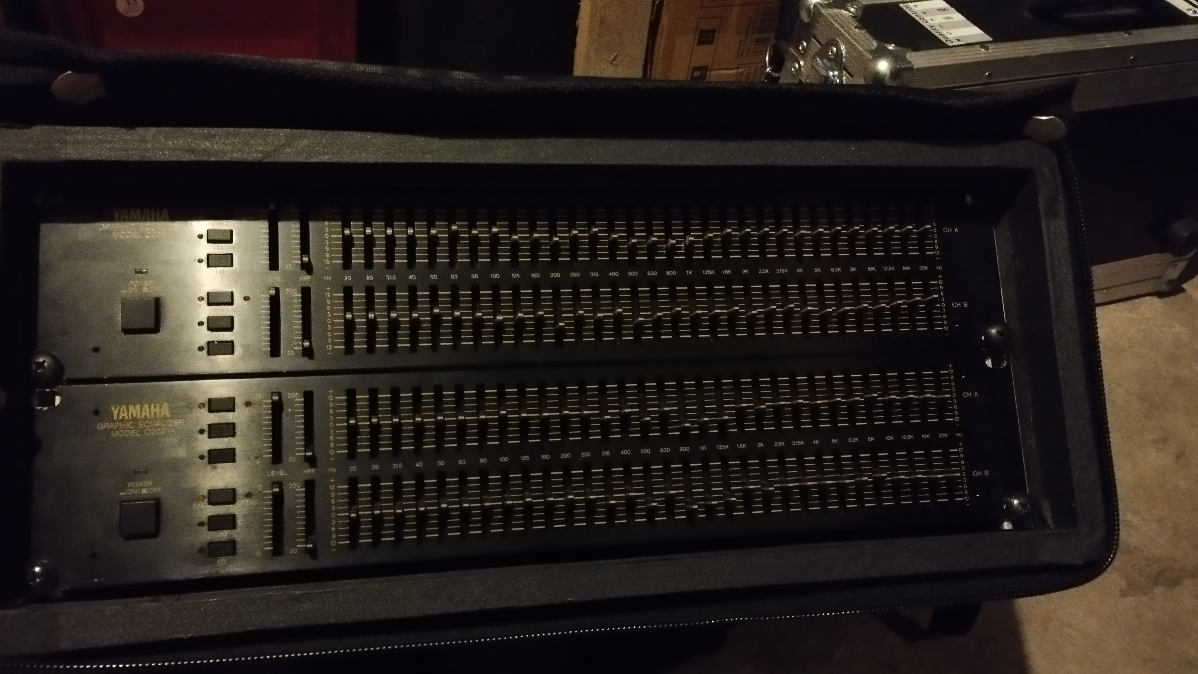 Q2031A - Yamaha Q2031A - Audiofanzine