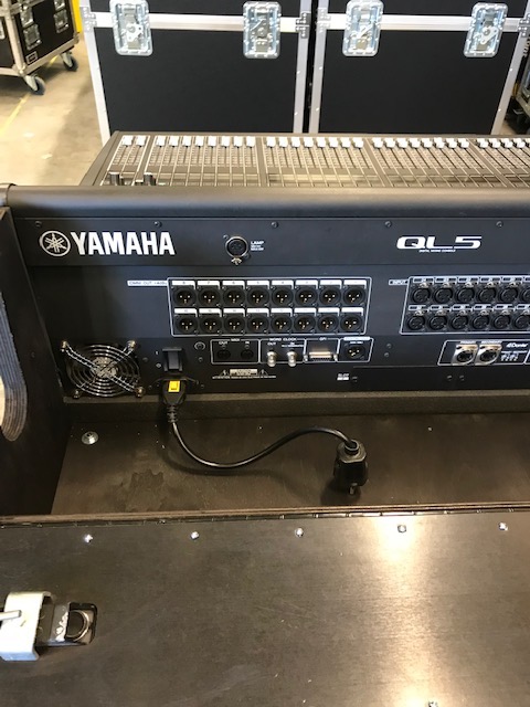 QL5 - Yamaha QL5 - Audiofanzine