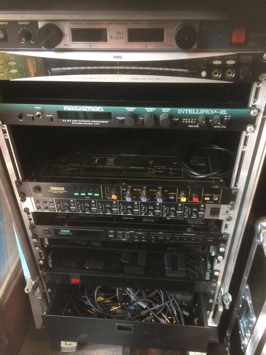 R1000 - Yamaha R1000 - Audiofanzine