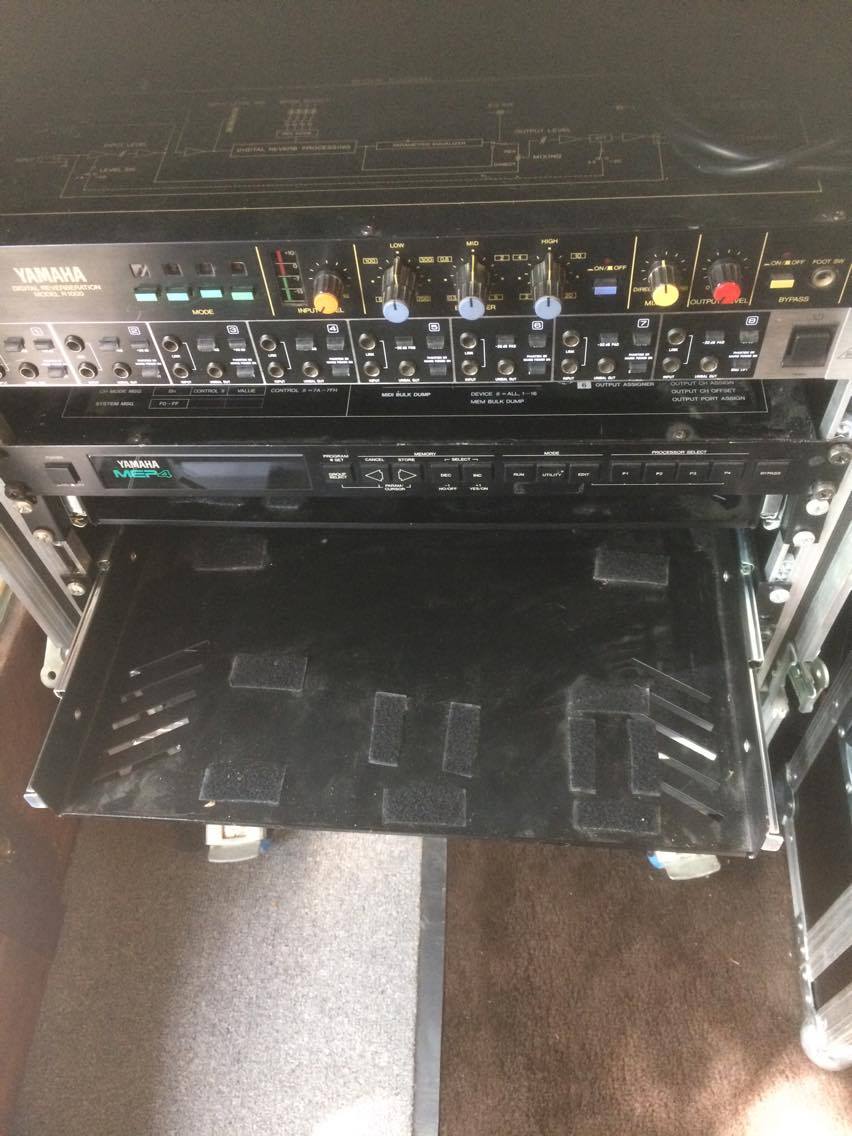 R1000 - Yamaha R1000 - Audiofanzine