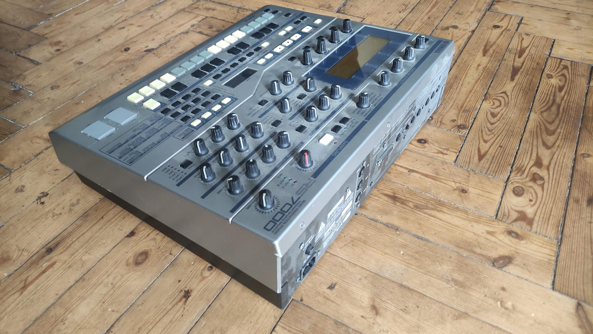 RS7000 - Yamaha RS7000 - Audiofanzine