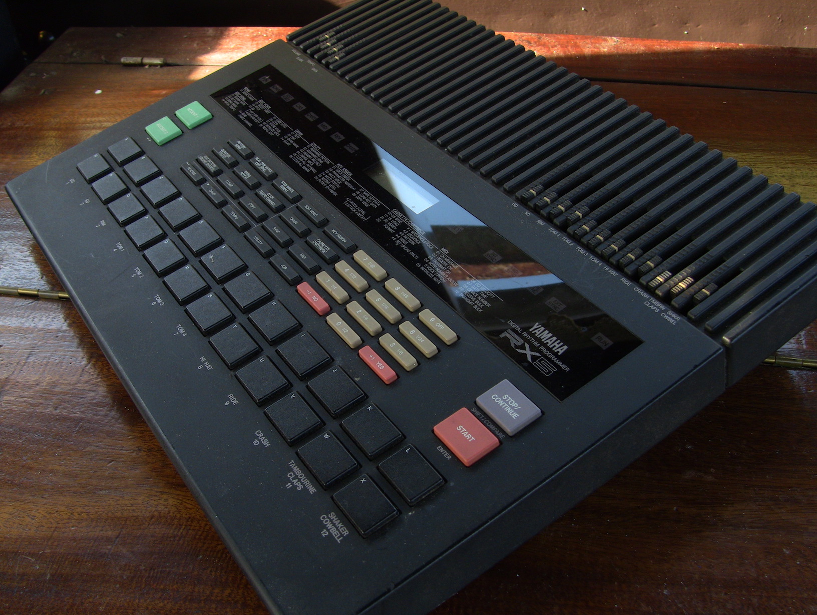 RX5 - Yamaha RX5 - Audiofanzine