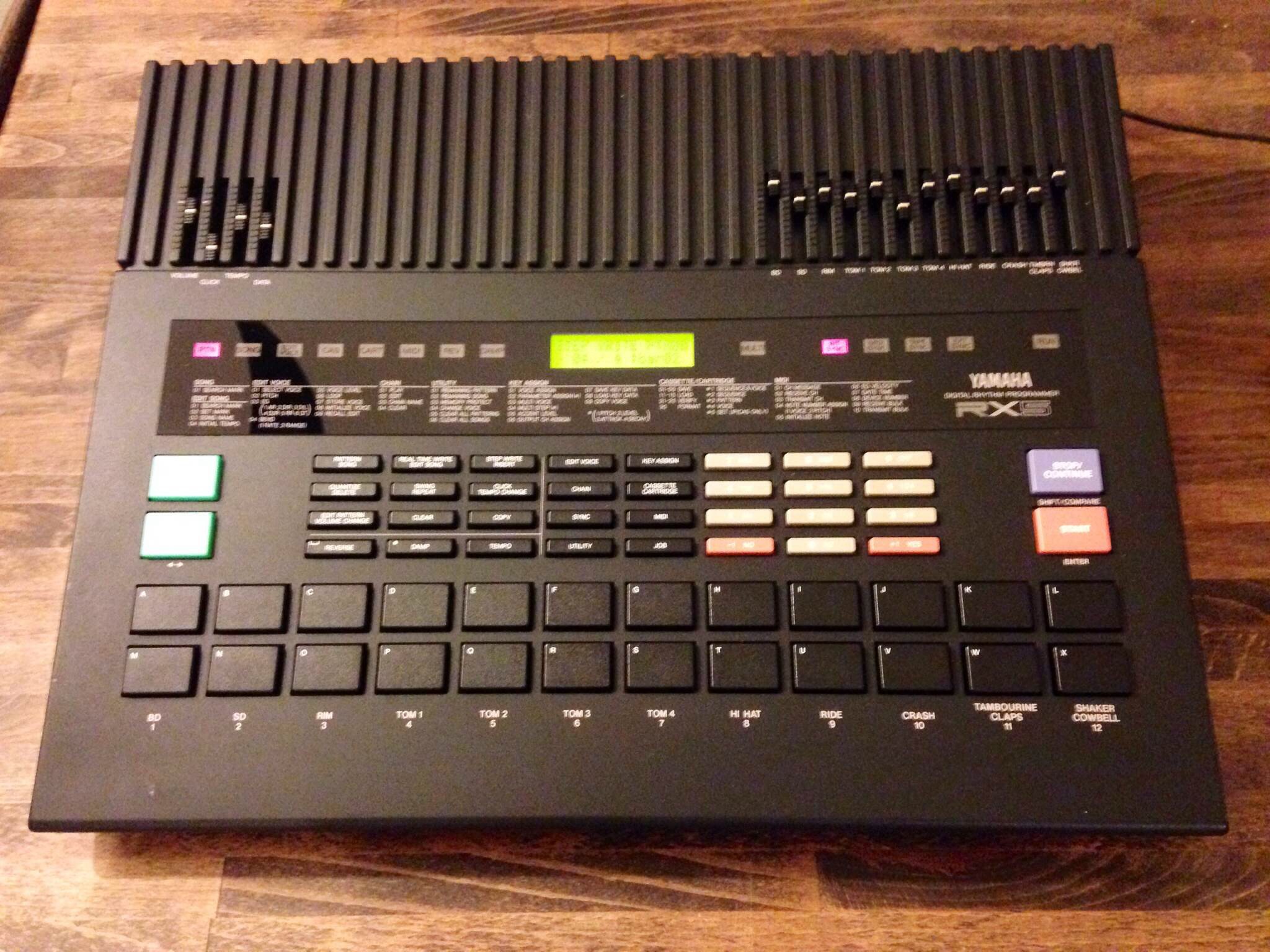 Photo Yamaha RX5 : Yamaha RX5 (54616) (#904825) - Audiofanzine