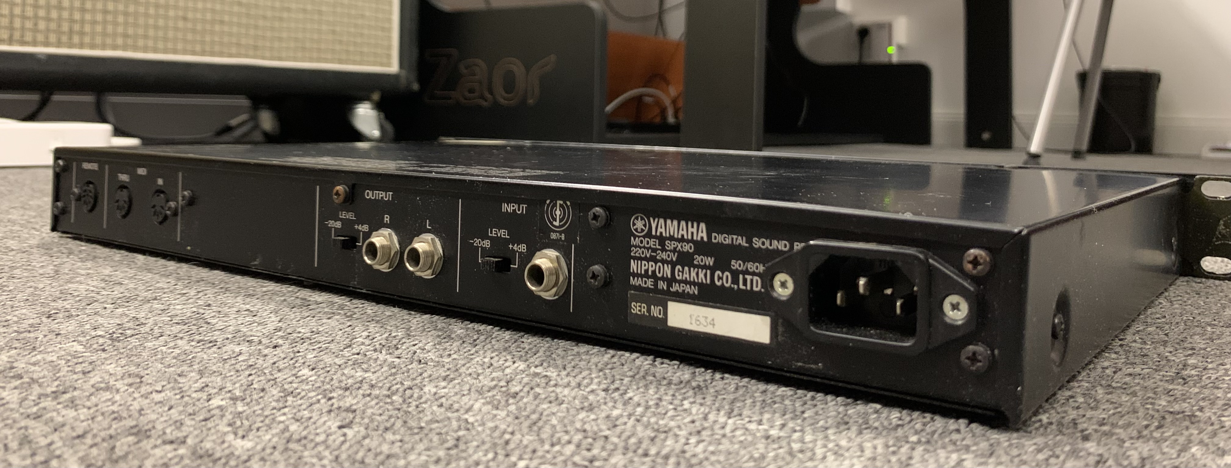 SPX90 - Yamaha SPX90 - Audiofanzine