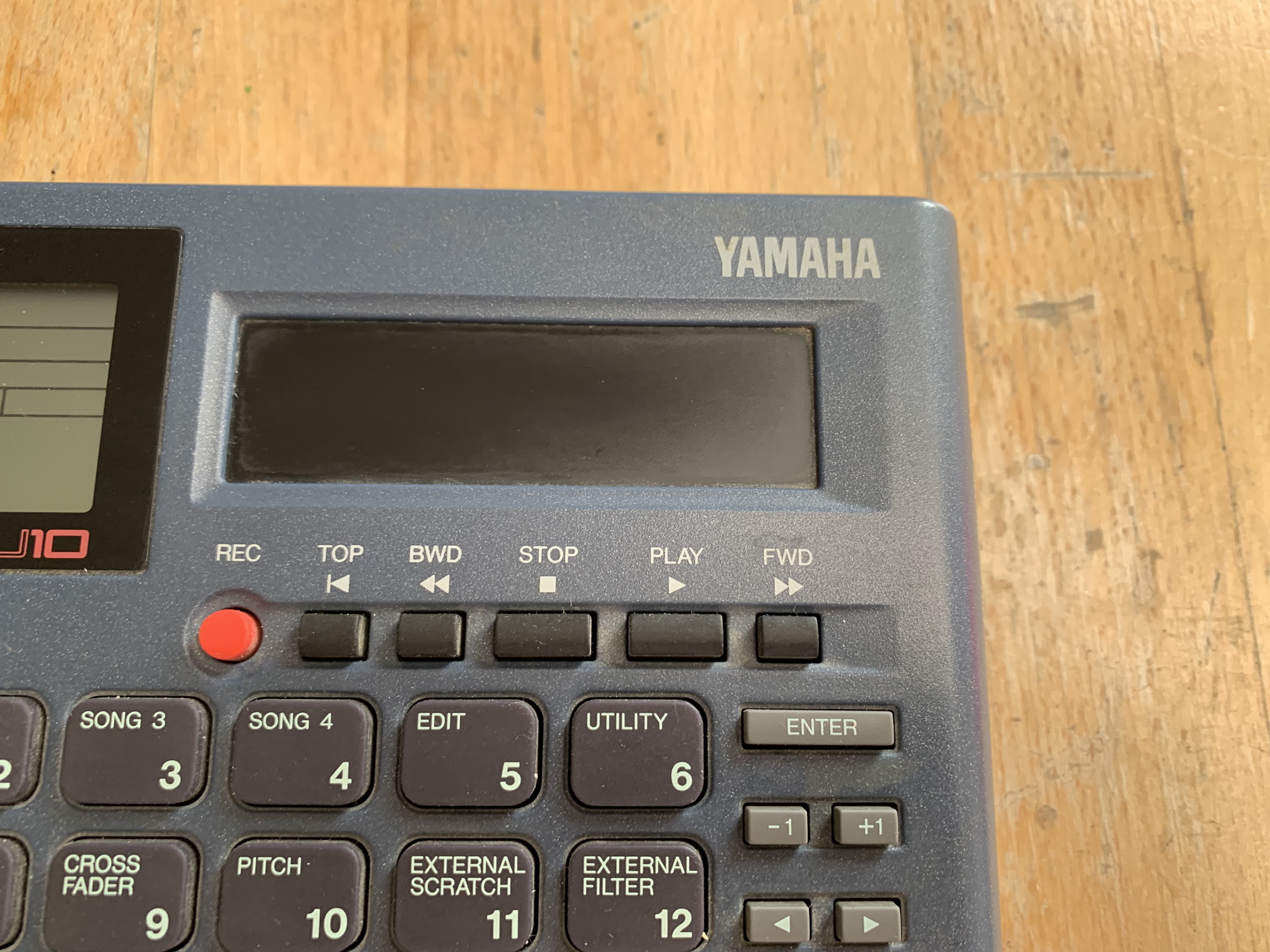 SU10 - Yamaha SU10 - Audiofanzine