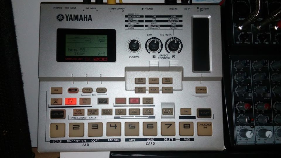 SU200 - Yamaha SU200 - Audiofanzine
