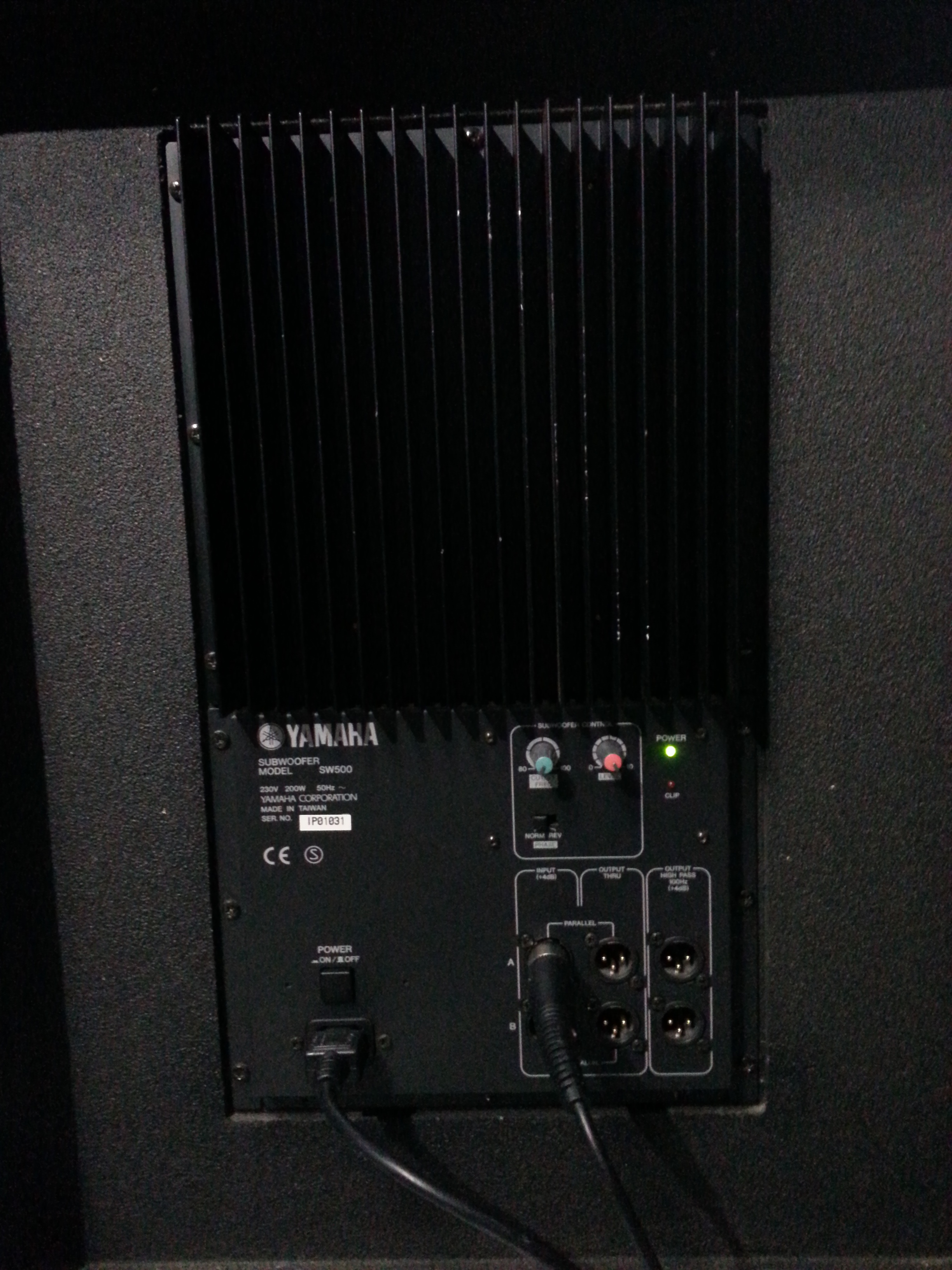 SW500 - Yamaha SW500 - Audiofanzine