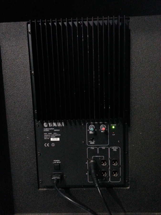 SW500 - Yamaha SW500 - Audiofanzine