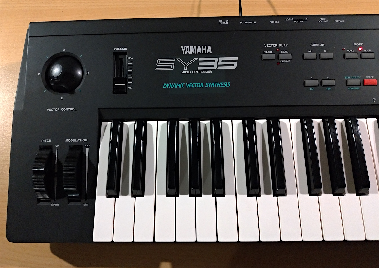 SY35 - Yamaha SY35 - Audiofanzine