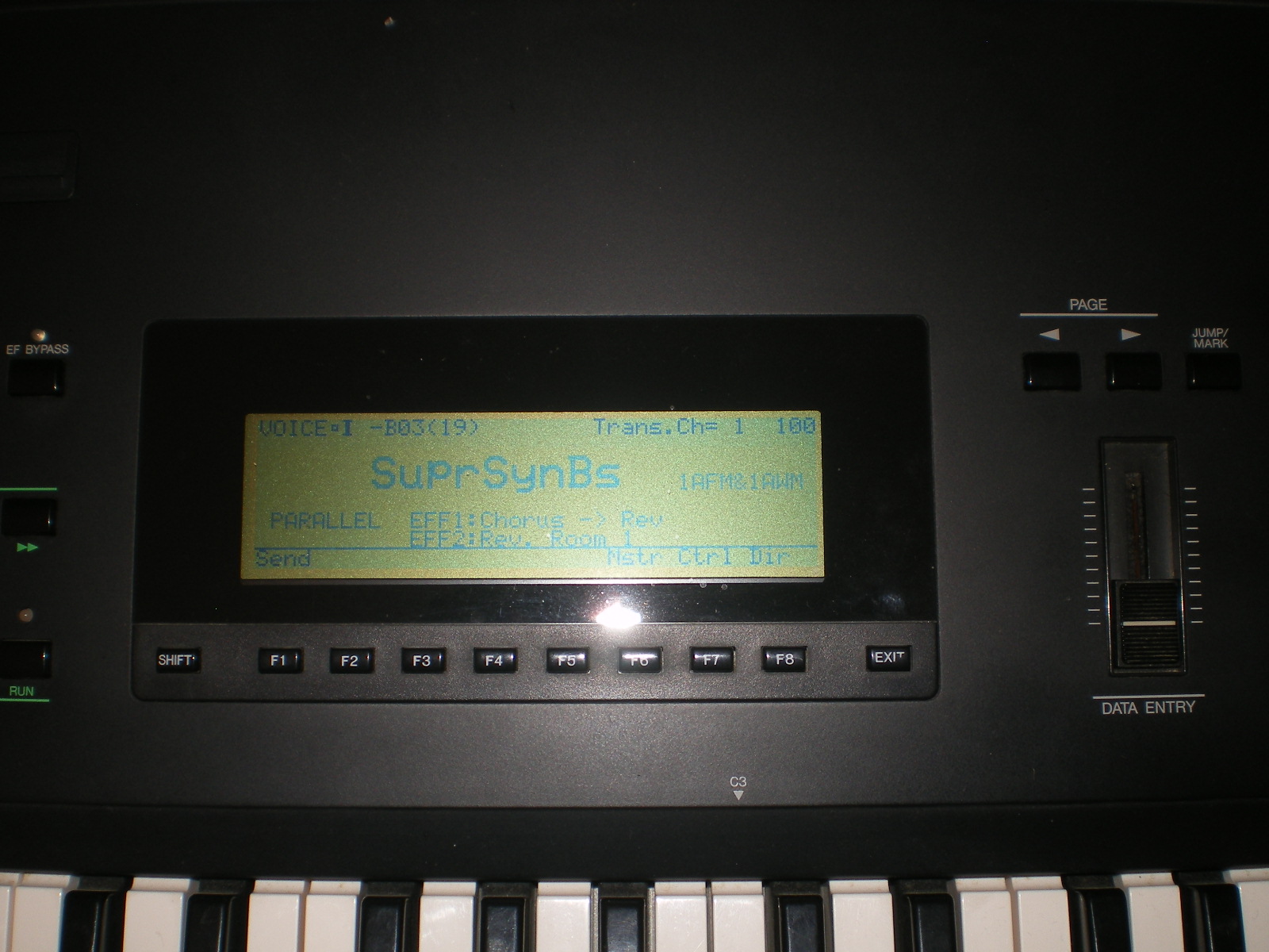 SY99 - Yamaha SY99 - Audiofanzine