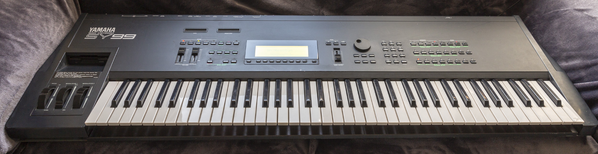 SY99 - Yamaha SY99 - Audiofanzine