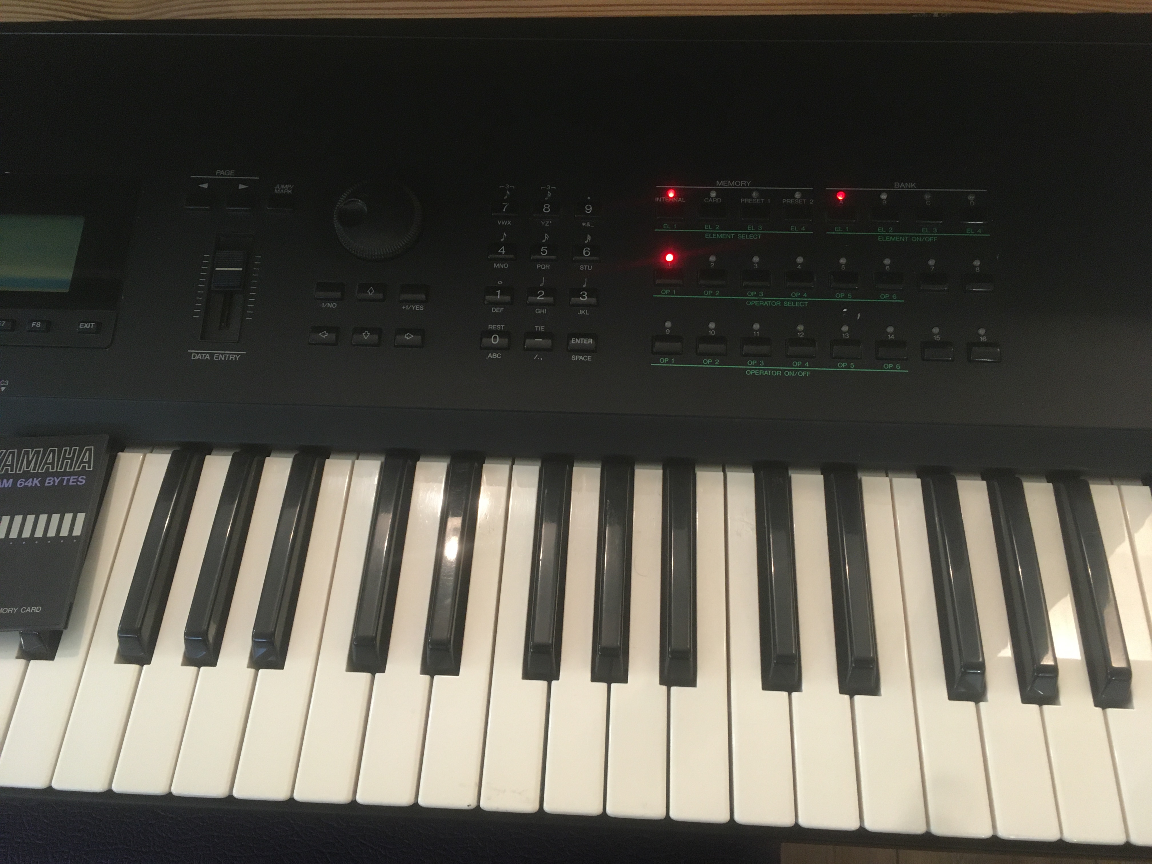 SY99 - Yamaha SY99 - Audiofanzine