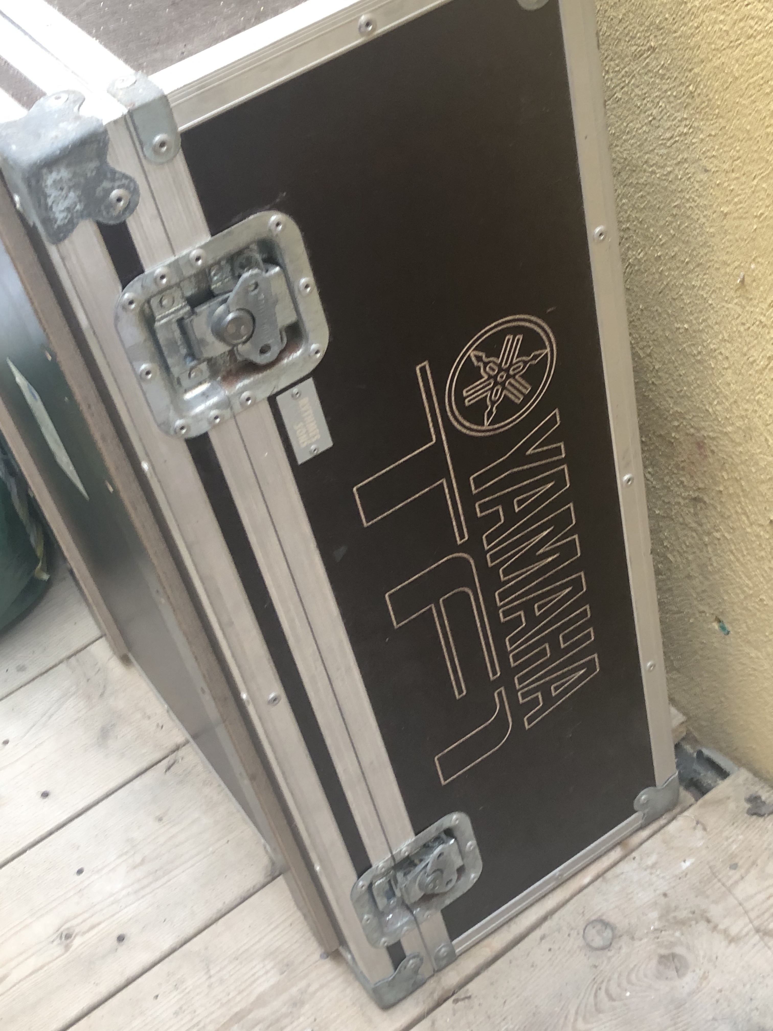 TF1 - Yamaha TF1 - Audiofanzine