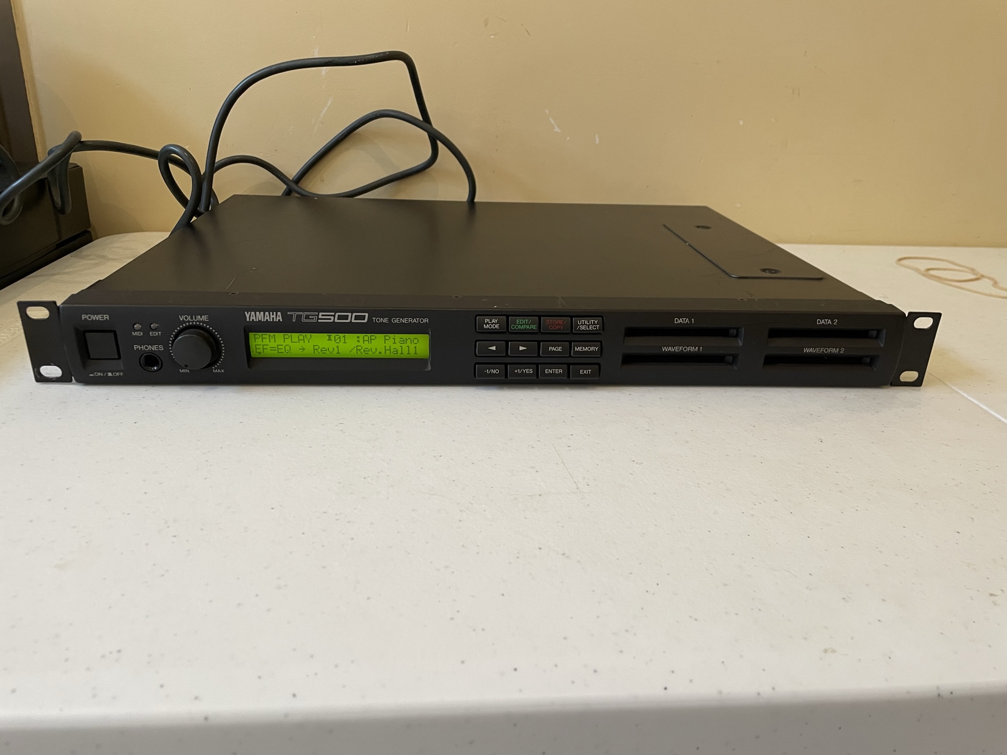 TG500 - Yamaha TG500 - Audiofanzine