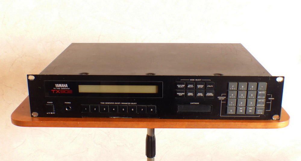 TX802 - Yamaha TX802 - Audiofanzine