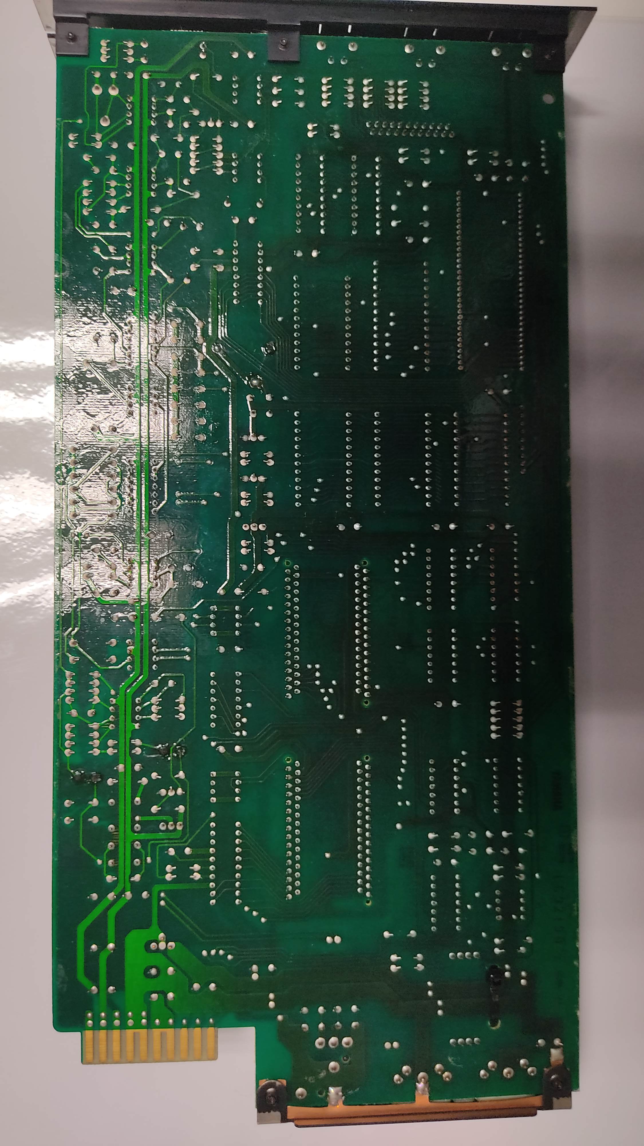 TX816 - Yamaha TX816 - Audiofanzine