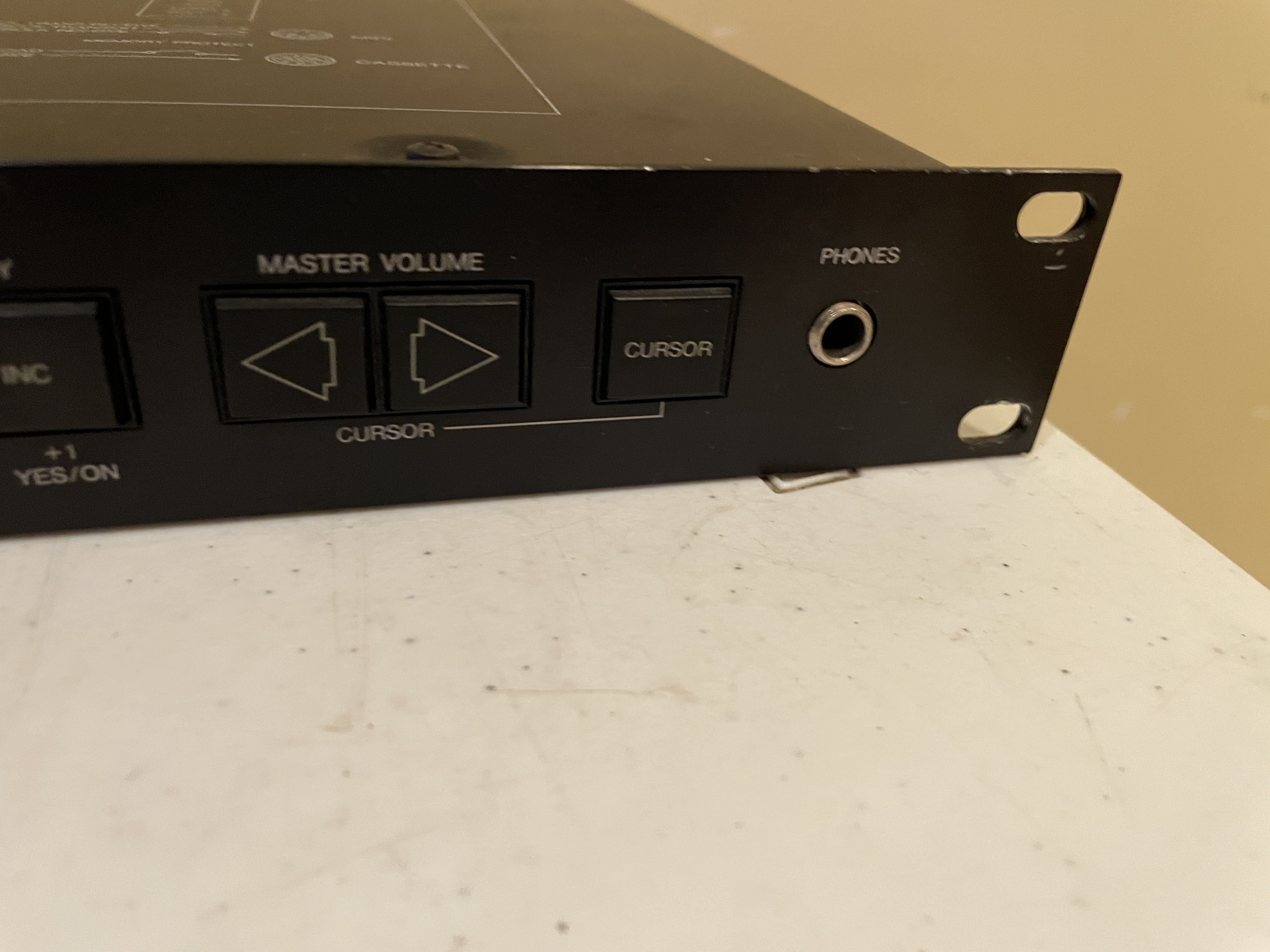 TX81Z - Yamaha TX81Z - Audiofanzine