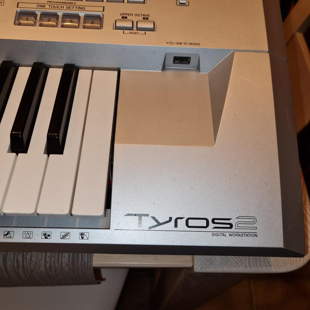 Tyros 2 - Yamaha Tyros 2 - Audiofanzine