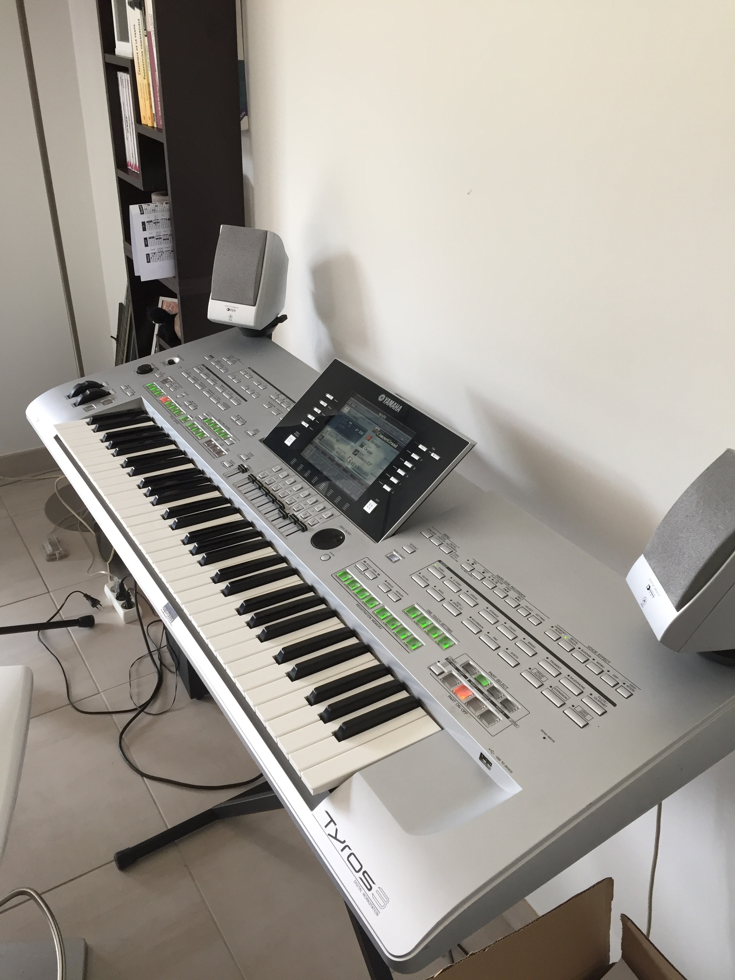 TYROS 3 - Yamaha Tyros 3 - Audiofanzine