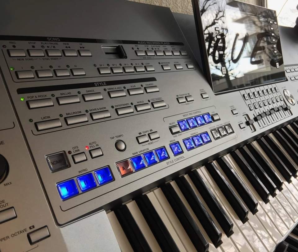 Tyros5-61 - Yamaha Tyros5-61 - Audiofanzine