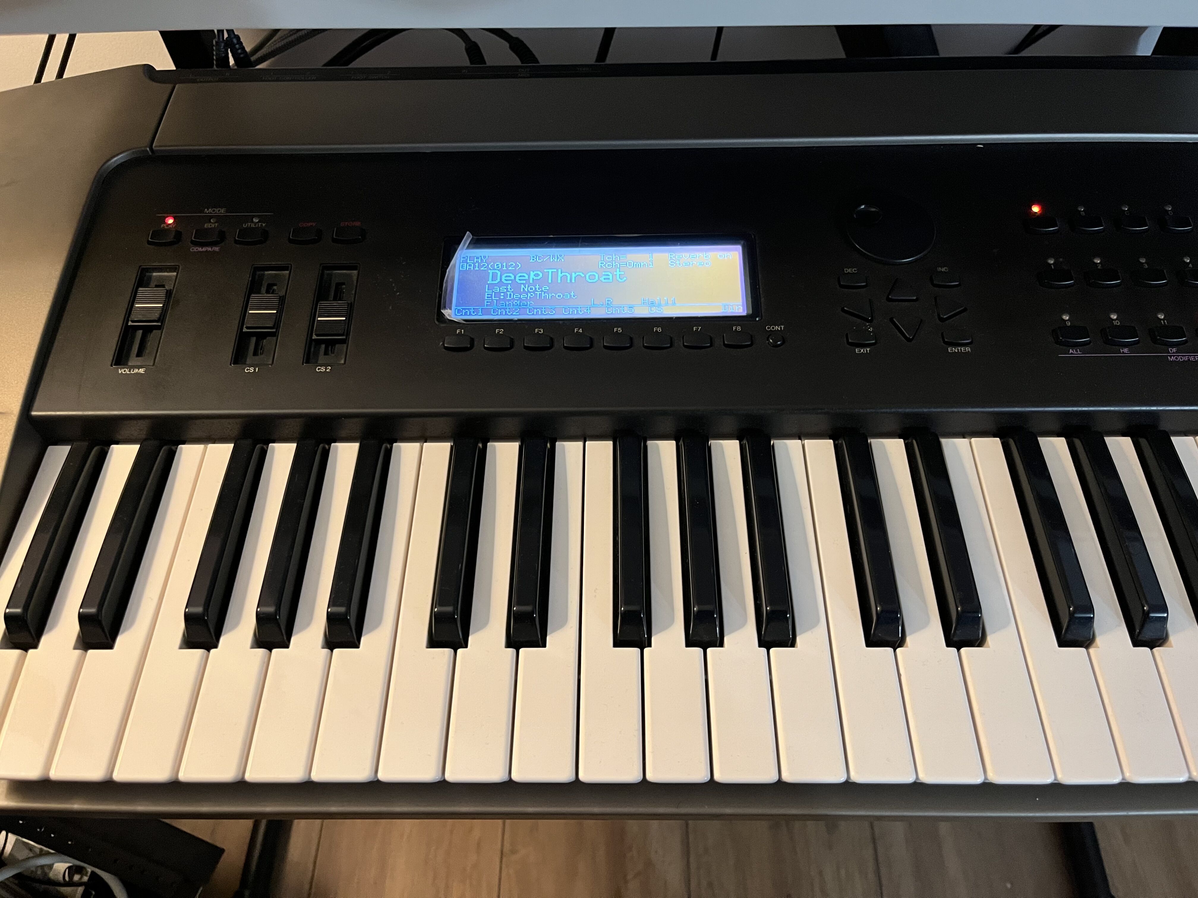 VL7 - Yamaha VL7 - Audiofanzine