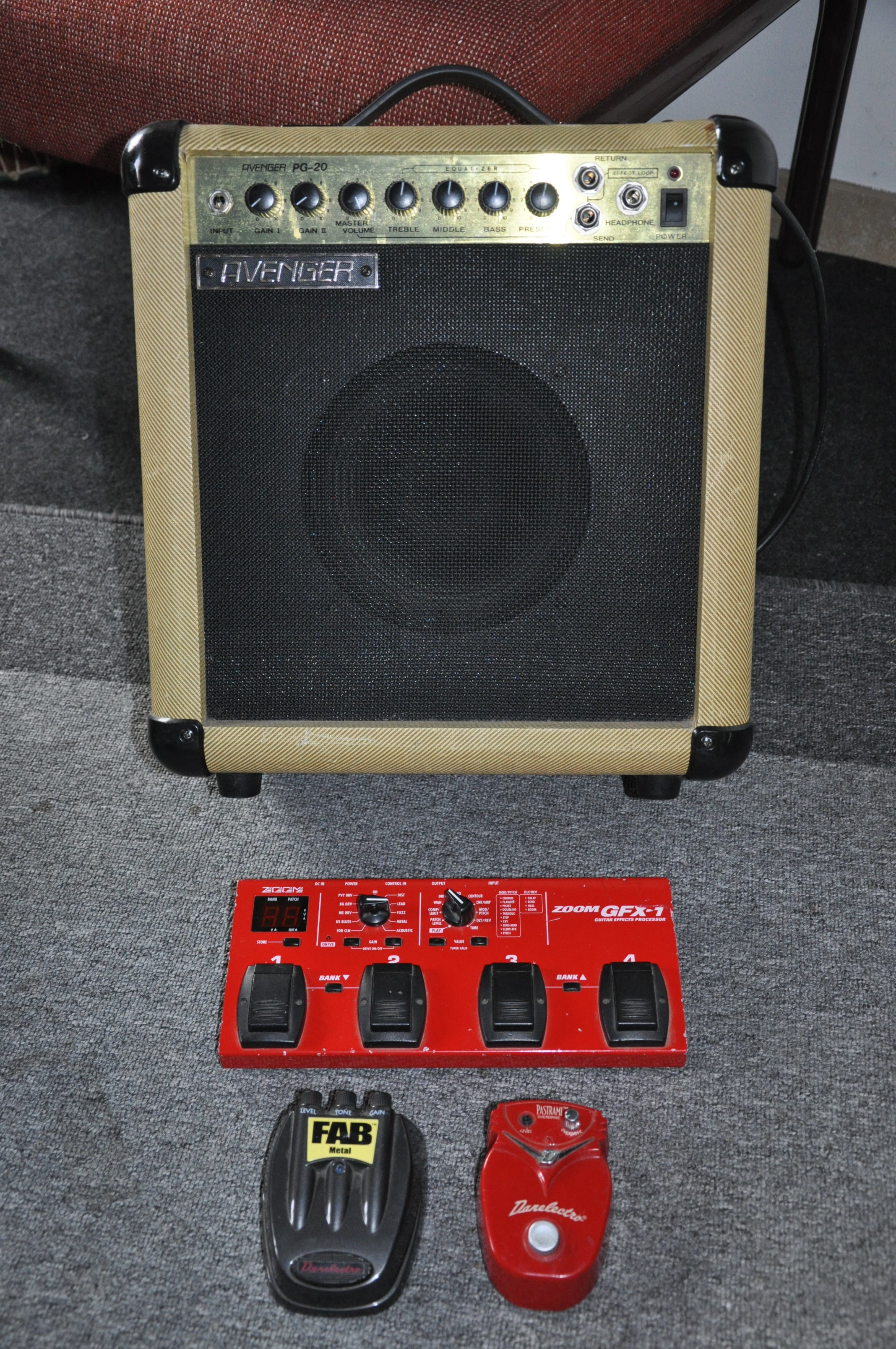 GFX-1 - Zoom GFX-1 - Audiofanzine